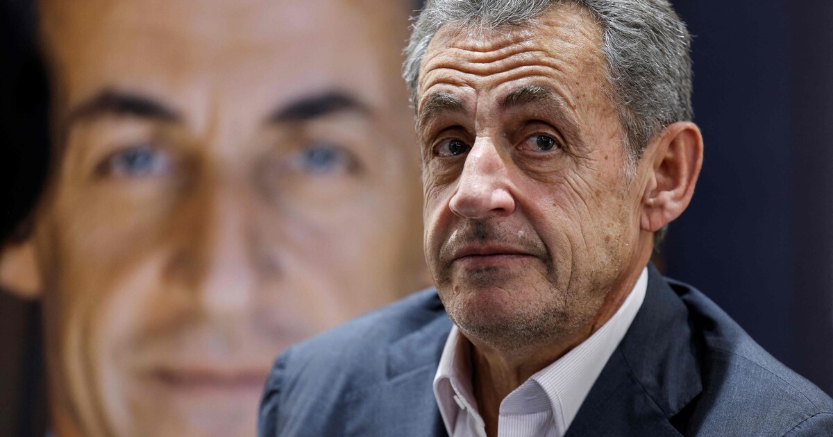Frans ex-president Nicolas Sarkozy schort al zijn publieke activiteiten ...