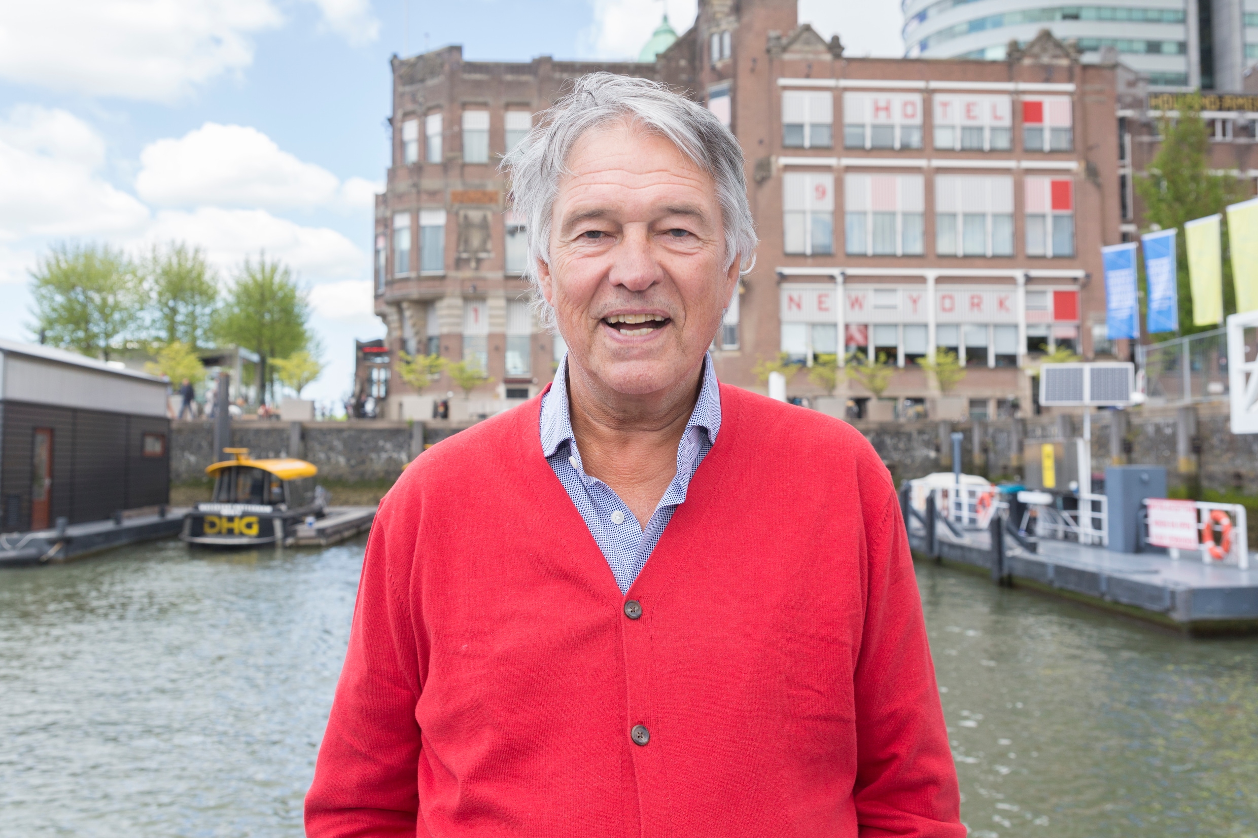 Nederlandse presentator Ron Brandsteder (74) overleden | De Morgen