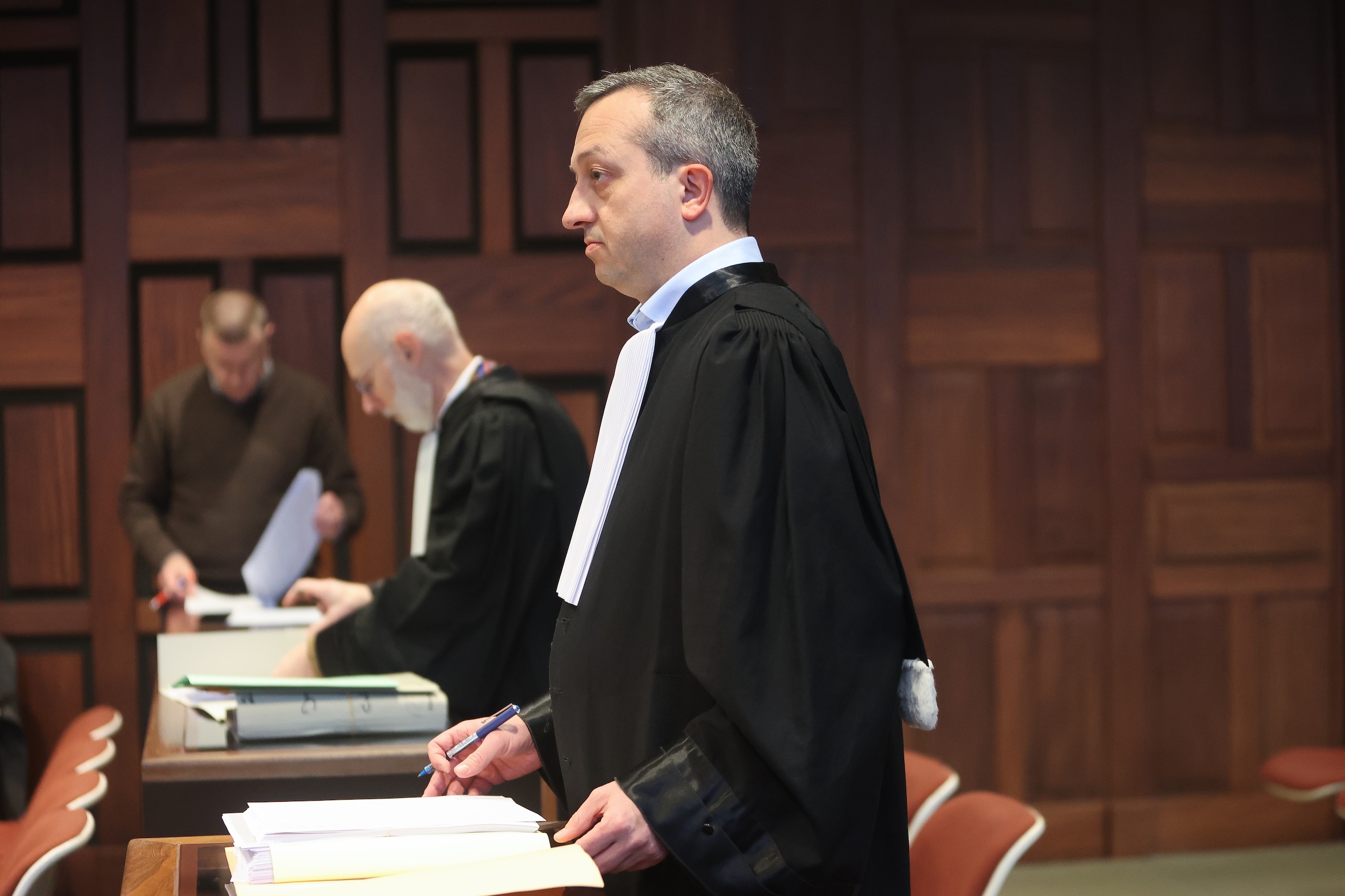 Onbeholpen opmerking in video levert stevige boete op: OnlyFans-ster ...