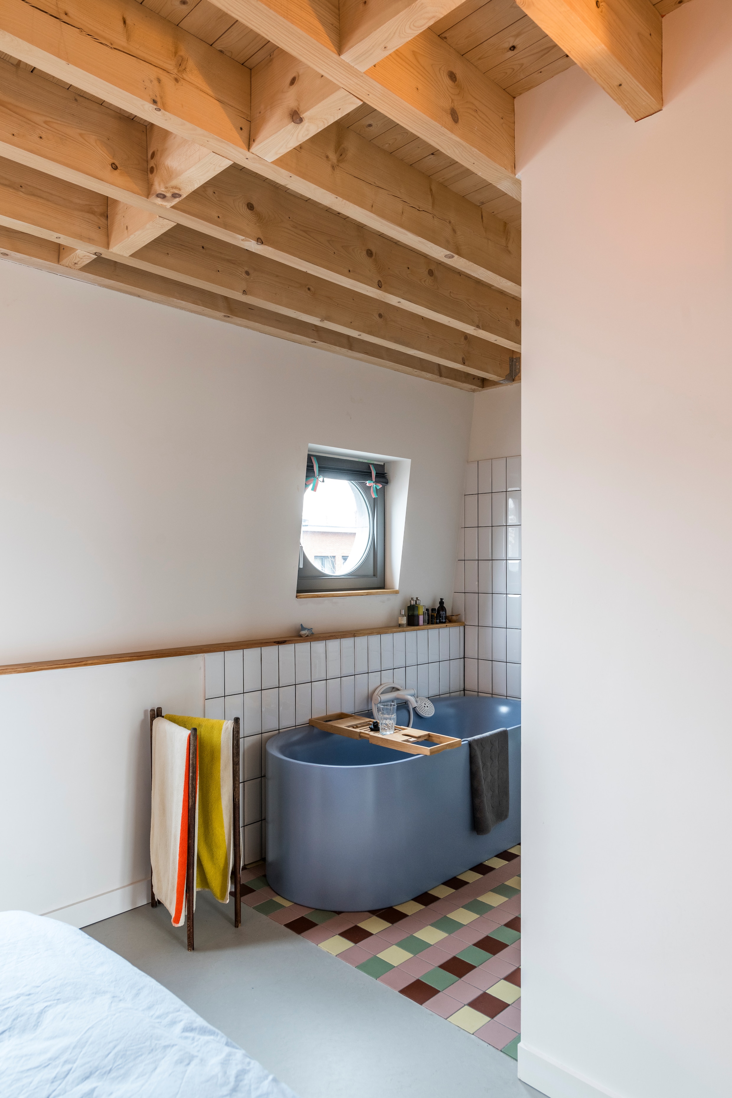 Monique en Emile wonen in een huis vol vintage: ‘Er wordt zoveel moois ...