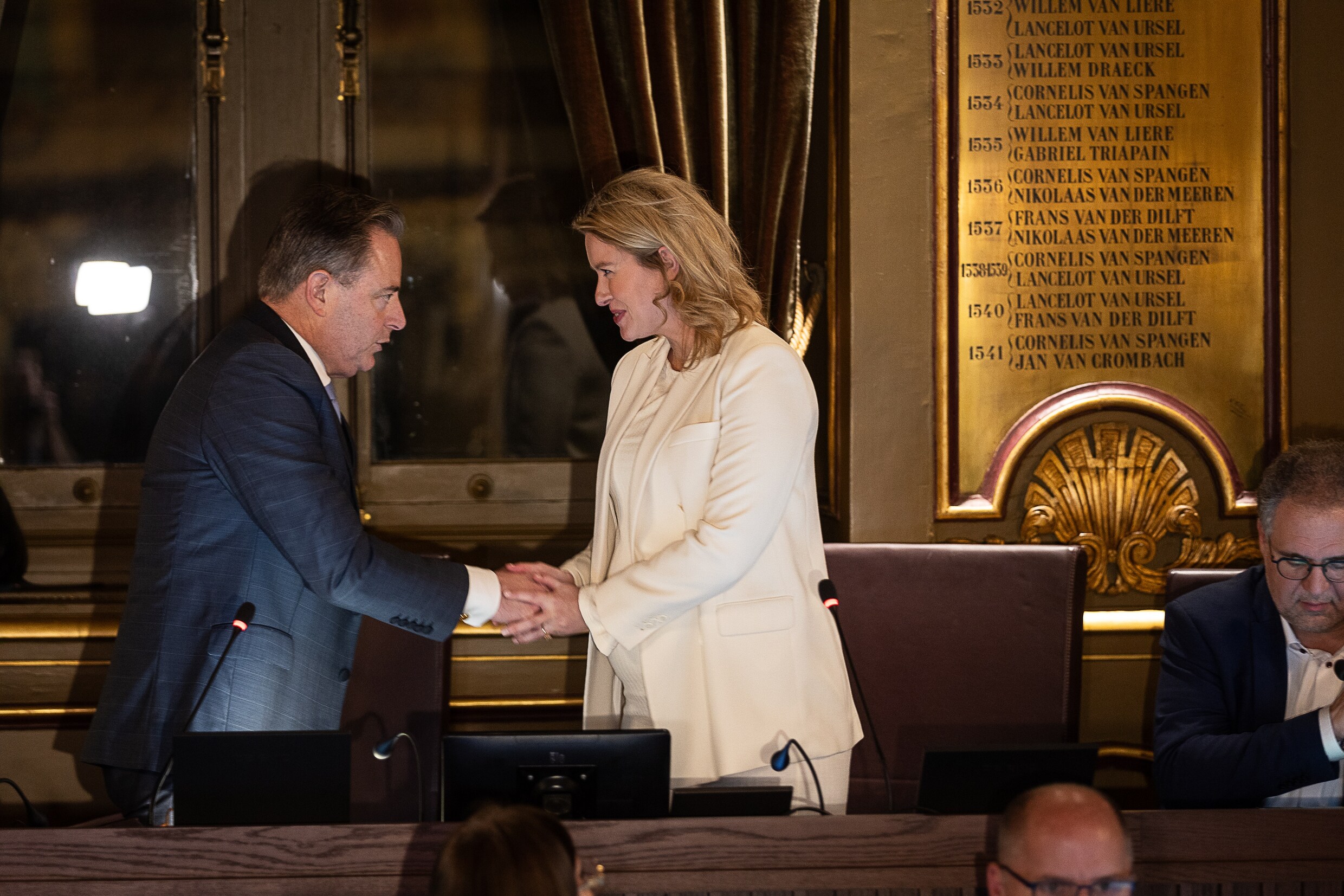 Els van Doesburg is nieuwe (waarnemende) burgemeester van Antwerpen ...