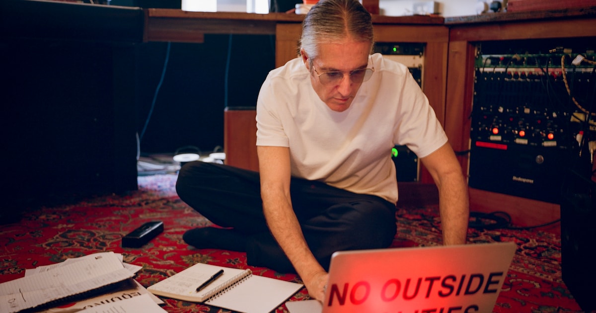 Richard Russell, de man die Florence Welch en andere sterren over verlies doet zingen | De Morgen