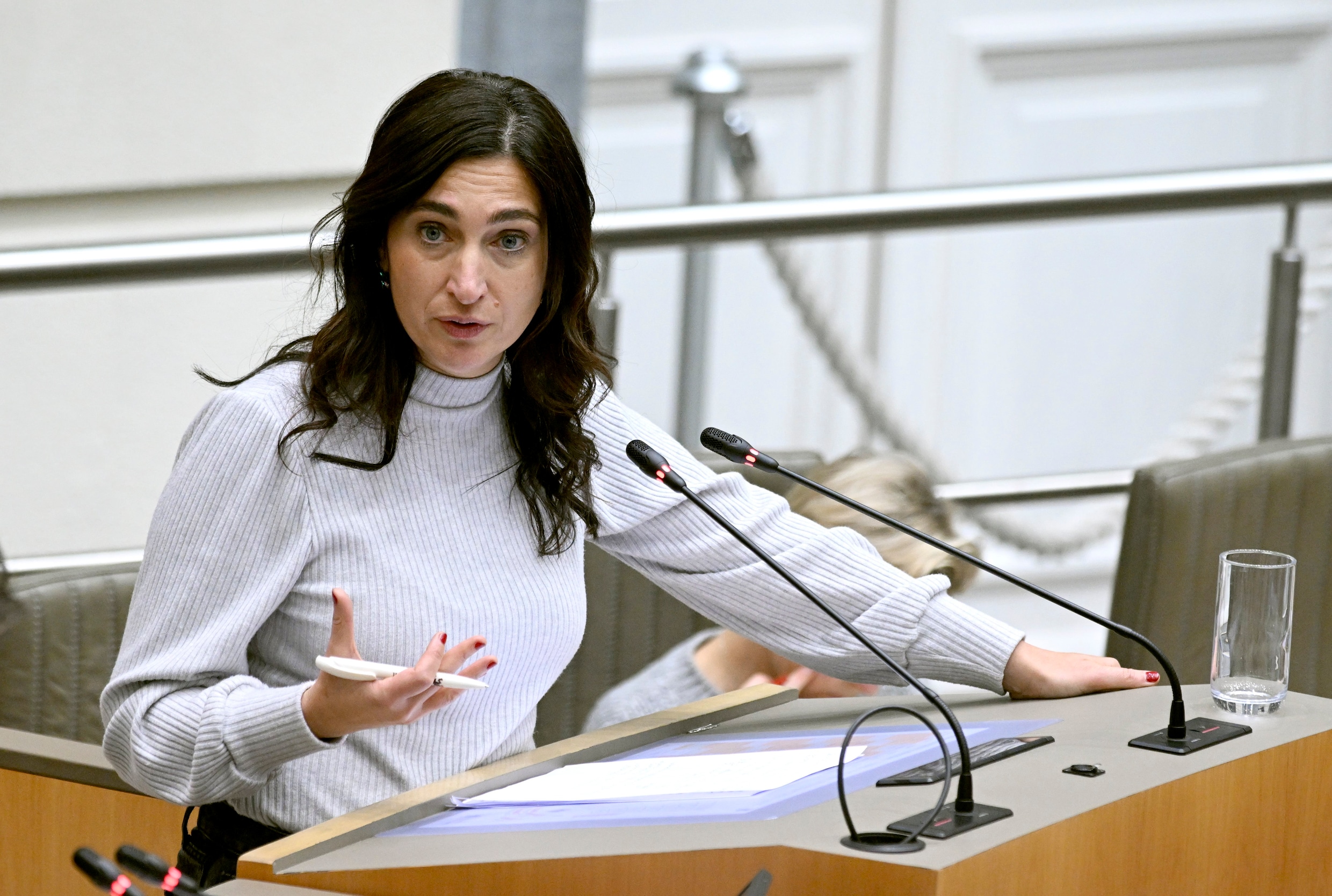 Werkt de stormram van minister Demir in het onderwijs? ‘Goede intenties ...