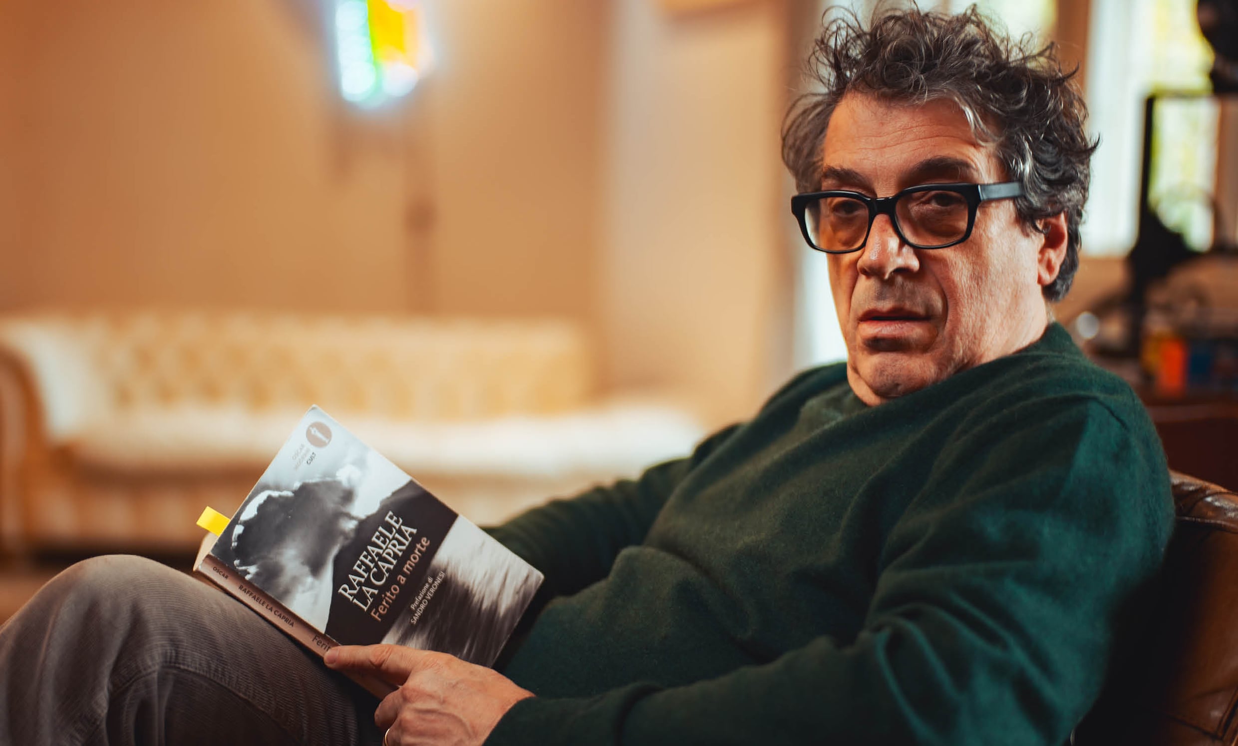 De Italiaanse auteur Sandro Veronesi over zijn nieuwe roman: ‘In elk van mijn boeken zeg ik in ...