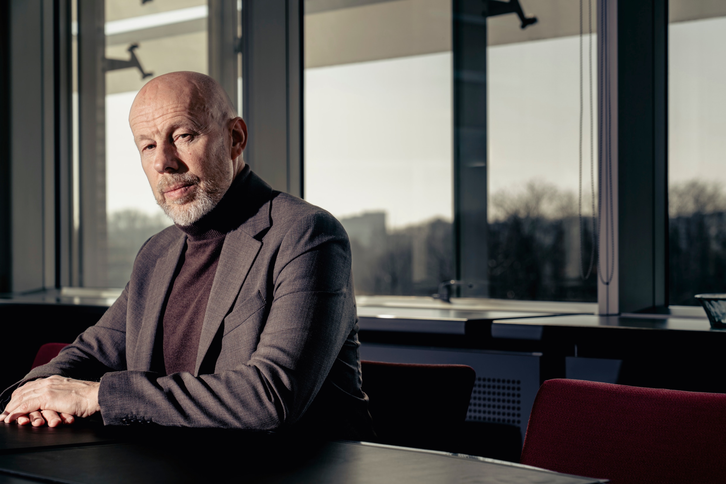 ‘Tegen de misdaadbendes zijn we met justitie toch wel serieus aan het ...