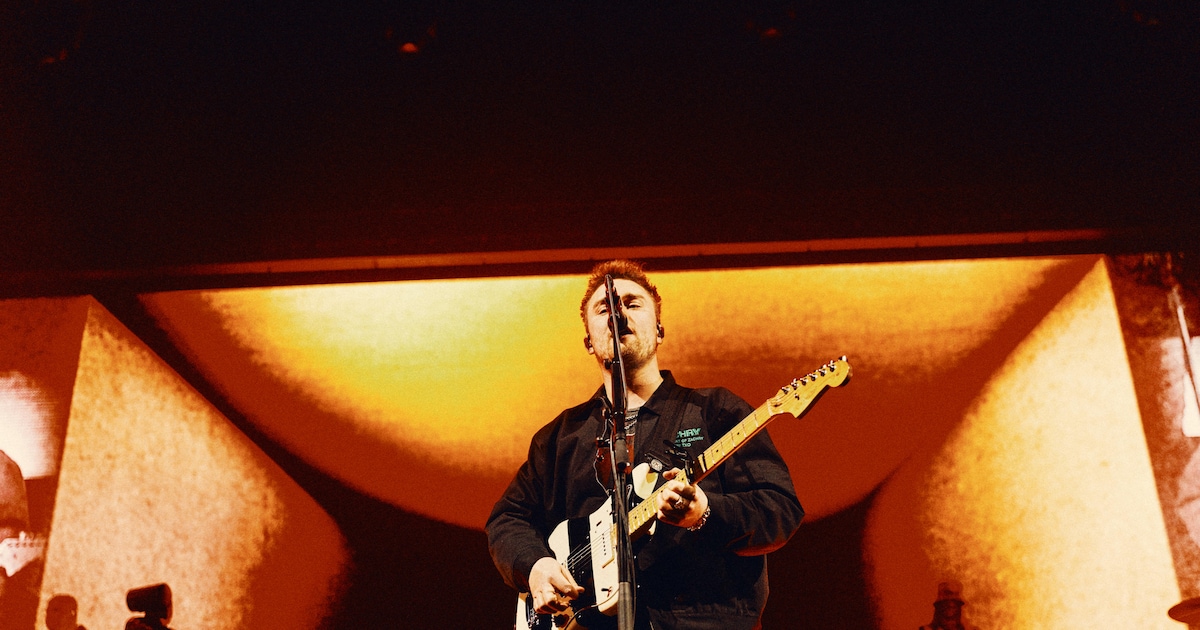 Wie zich nog afvroeg hoe Sam Fender er met drie platen in is geslaagd ...