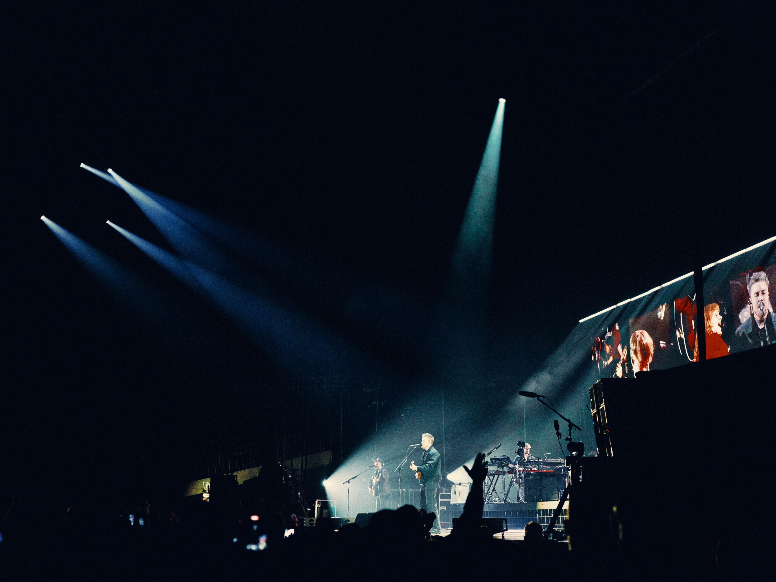 Wie zich nog afvroeg hoe Sam Fender er met drie platen in is geslaagd ...