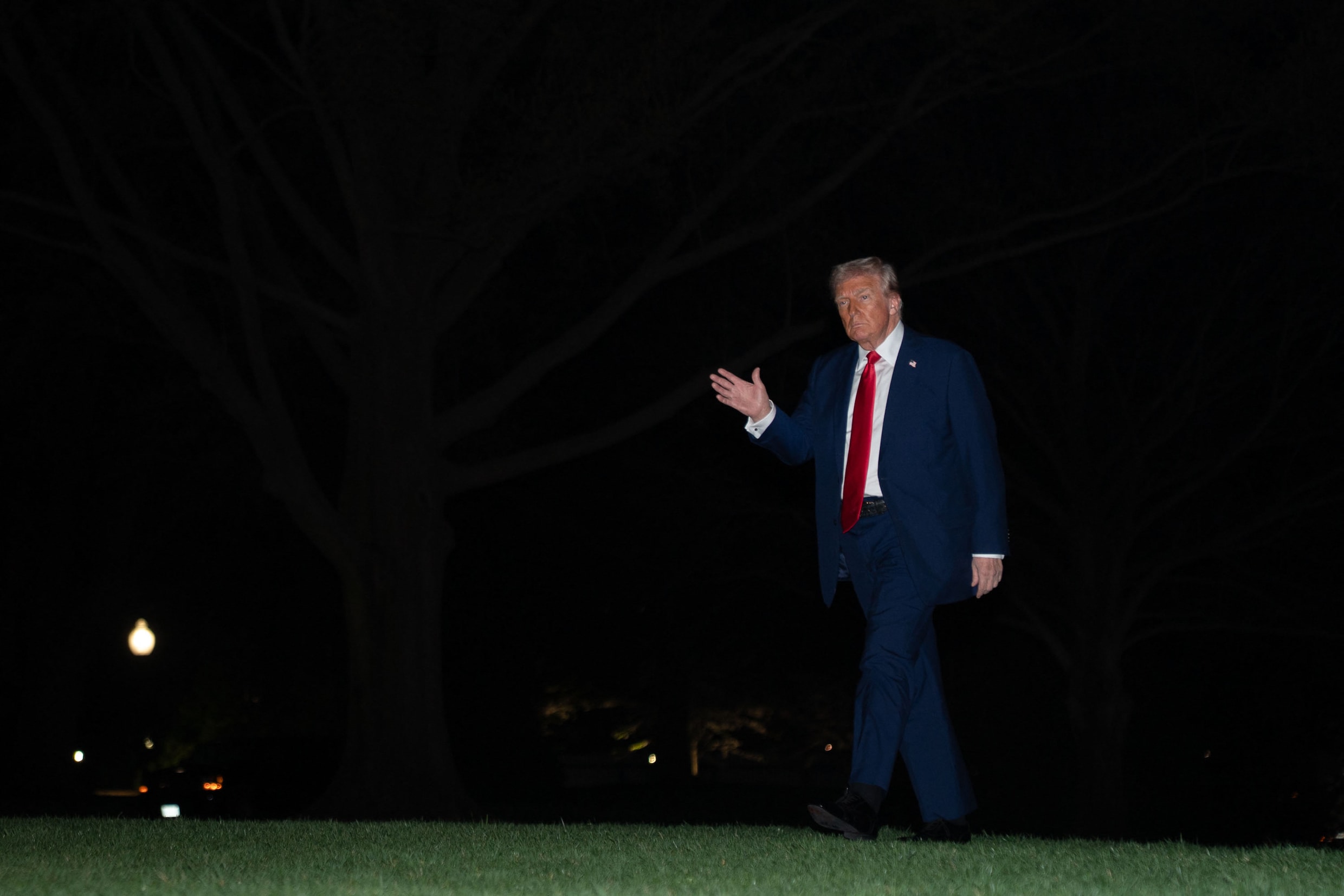 Zo zou ‘koning Trump’ tóch een derde keer president kunnen worden ...