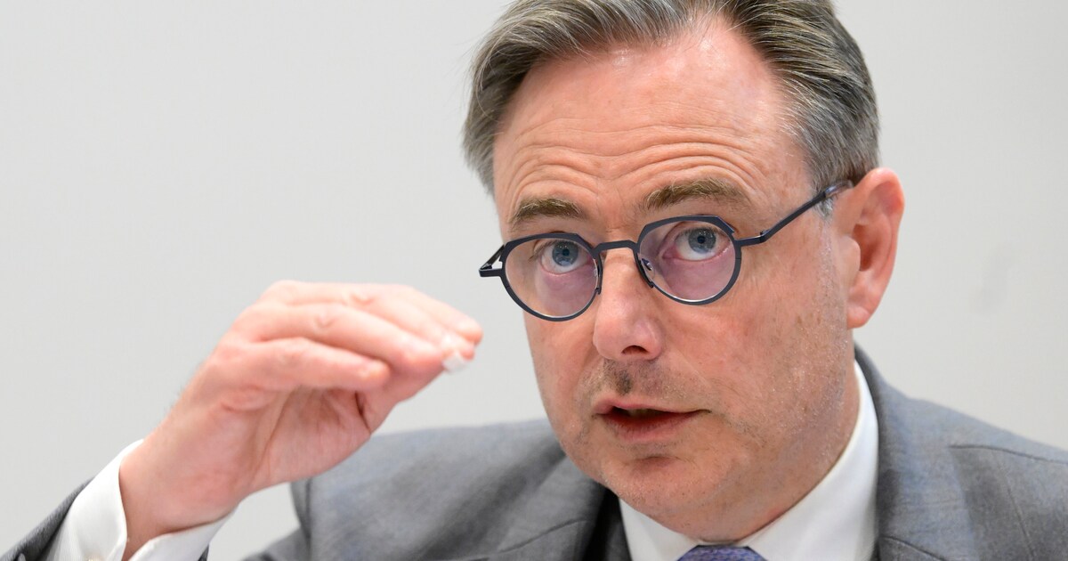 Live - De Wever: ‘Deze beslissing zal Joe Sixpack duizenden dollars ...