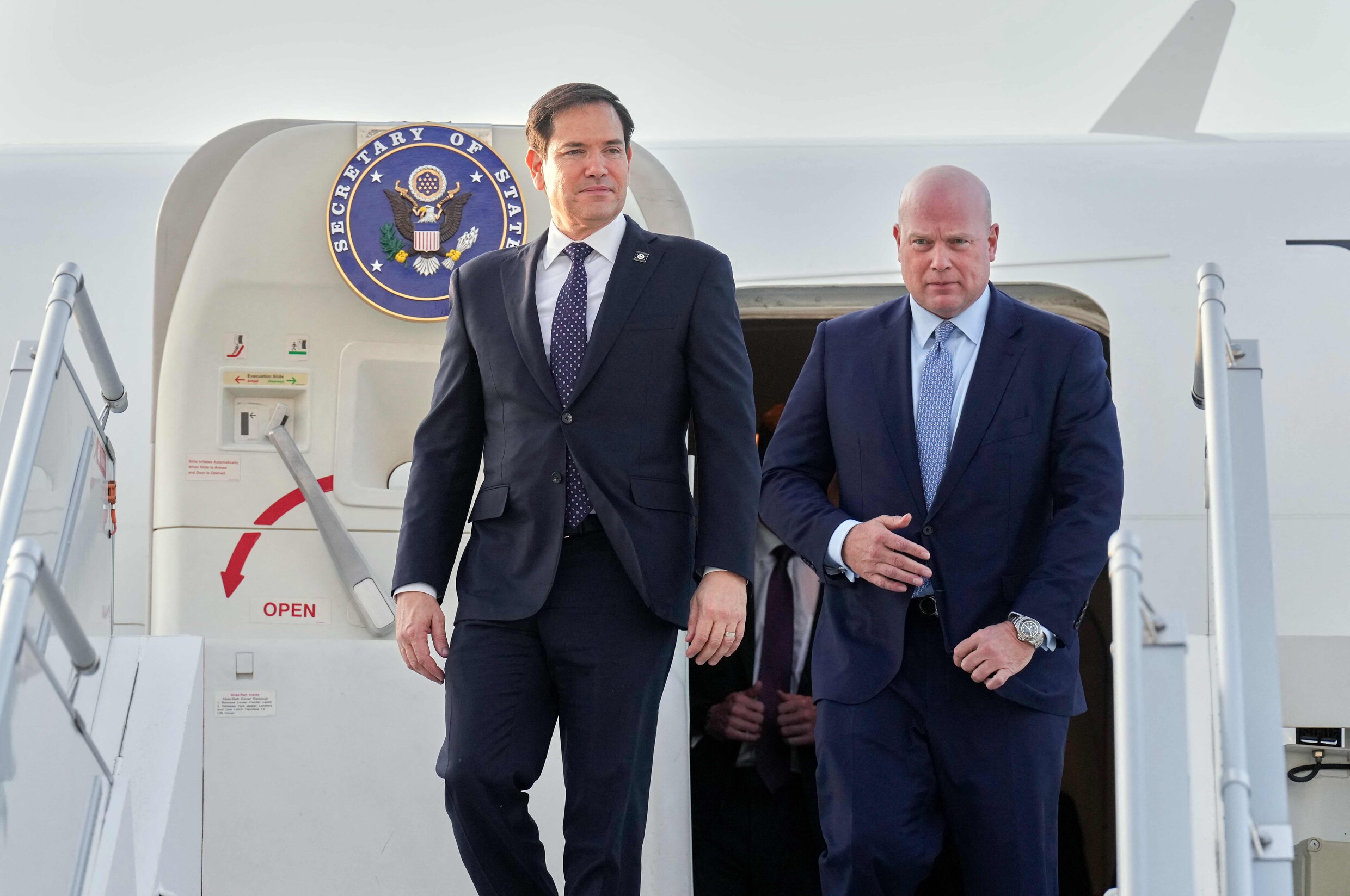 Live - NAVO zal ‘heel snel’ handelen om Oekraïne van wapens te voorzien ...