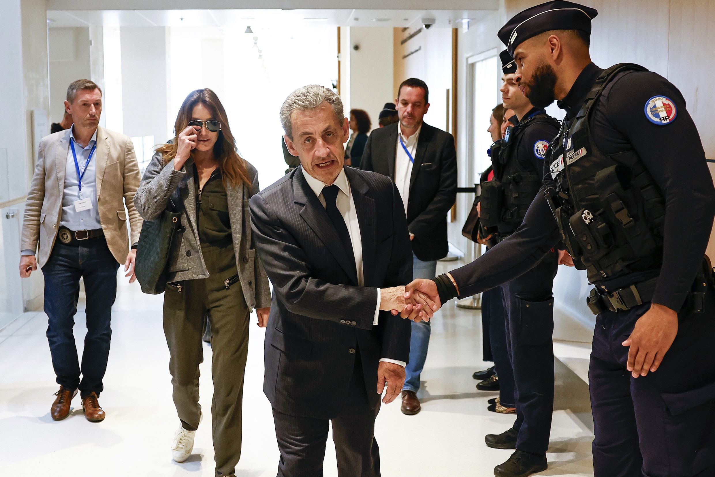 In de zaak tegen Sarkozy komen Kadhafi en koffers vol cash voorbij: ‘We ...