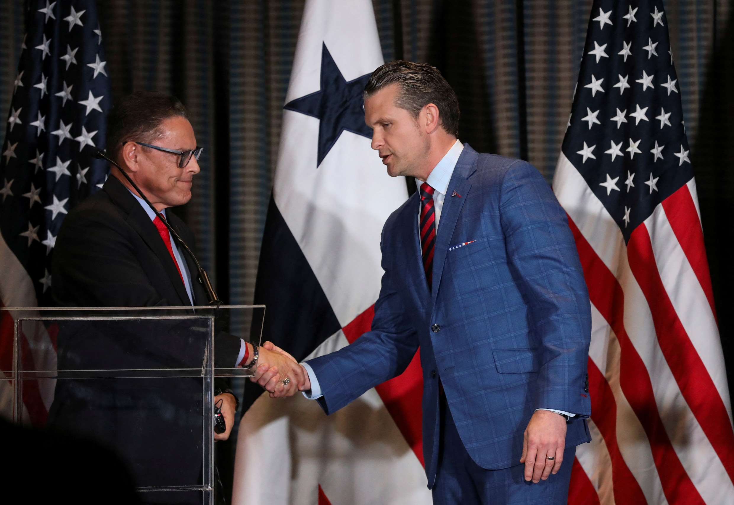 Live - Trump overtrad wet door Nationale Garde naar Los Angeles te ...