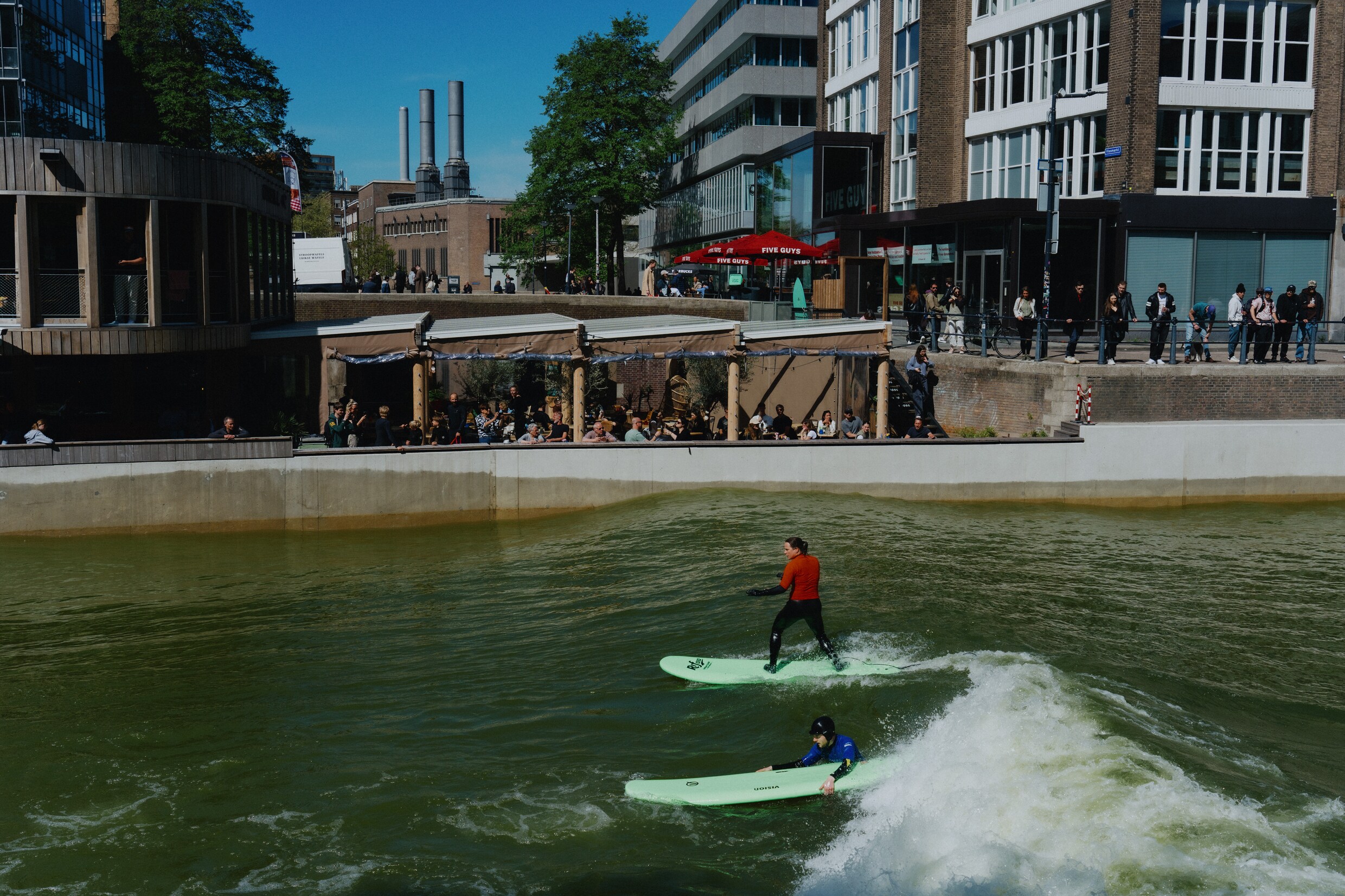 36 uur in een stad die het rauwe en ongepolijste karakter nooit ...