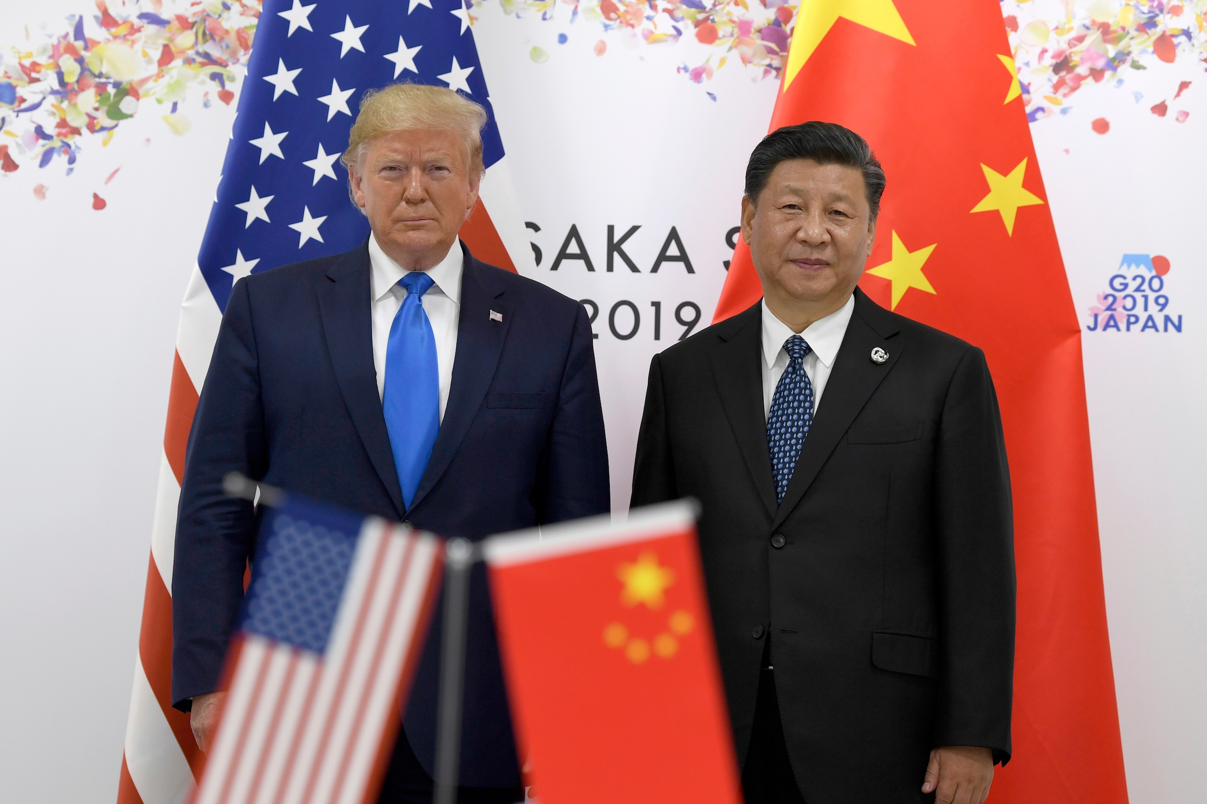 Live - President Trump. China en VS verlagen onderlinge importheffingen ...
