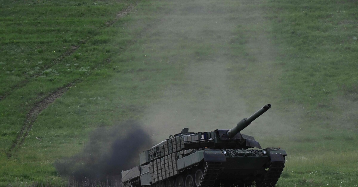 ‘Tanks en pantservoertuigen geraken niet meer aan het front’: waarom ...