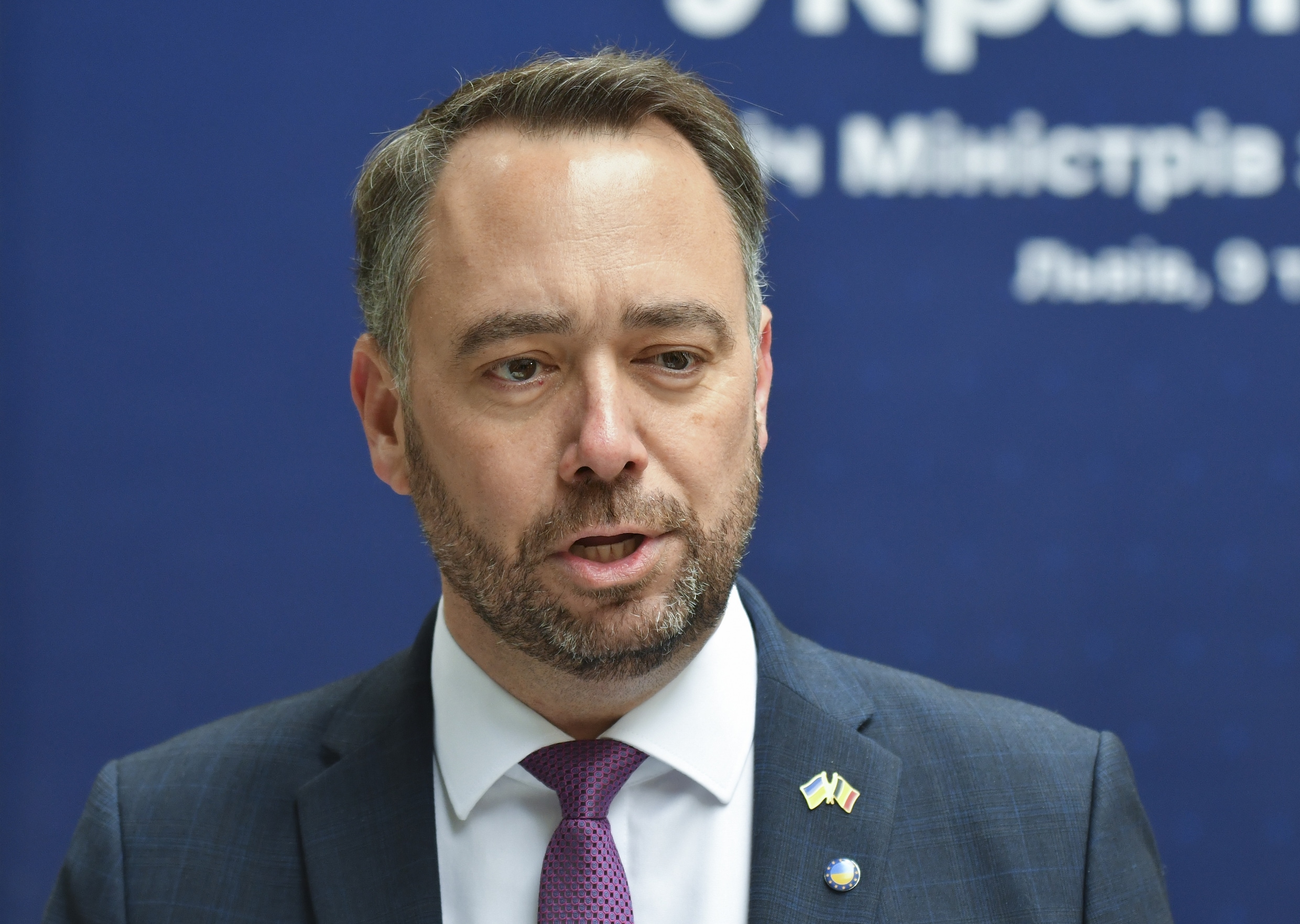 Diplomatieke delegatie vlucht voor kogels net nadat minister Prévot ...