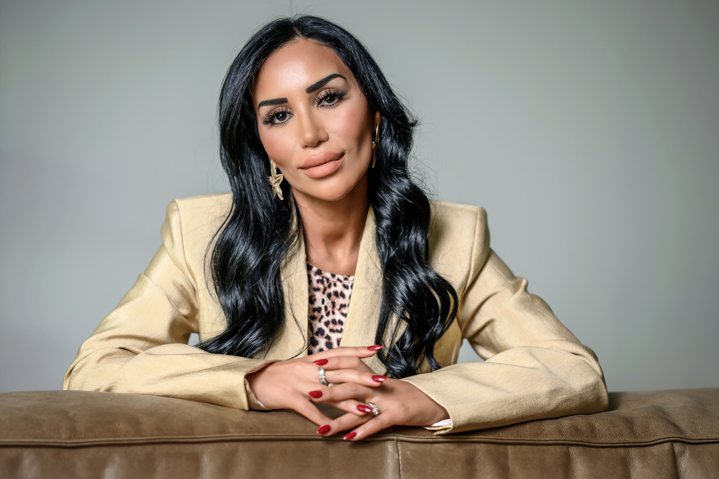 Jihane Farah, de vrouw van Khalid Benhaddou: ‘De samenleving moet stoppen met geloof te ...