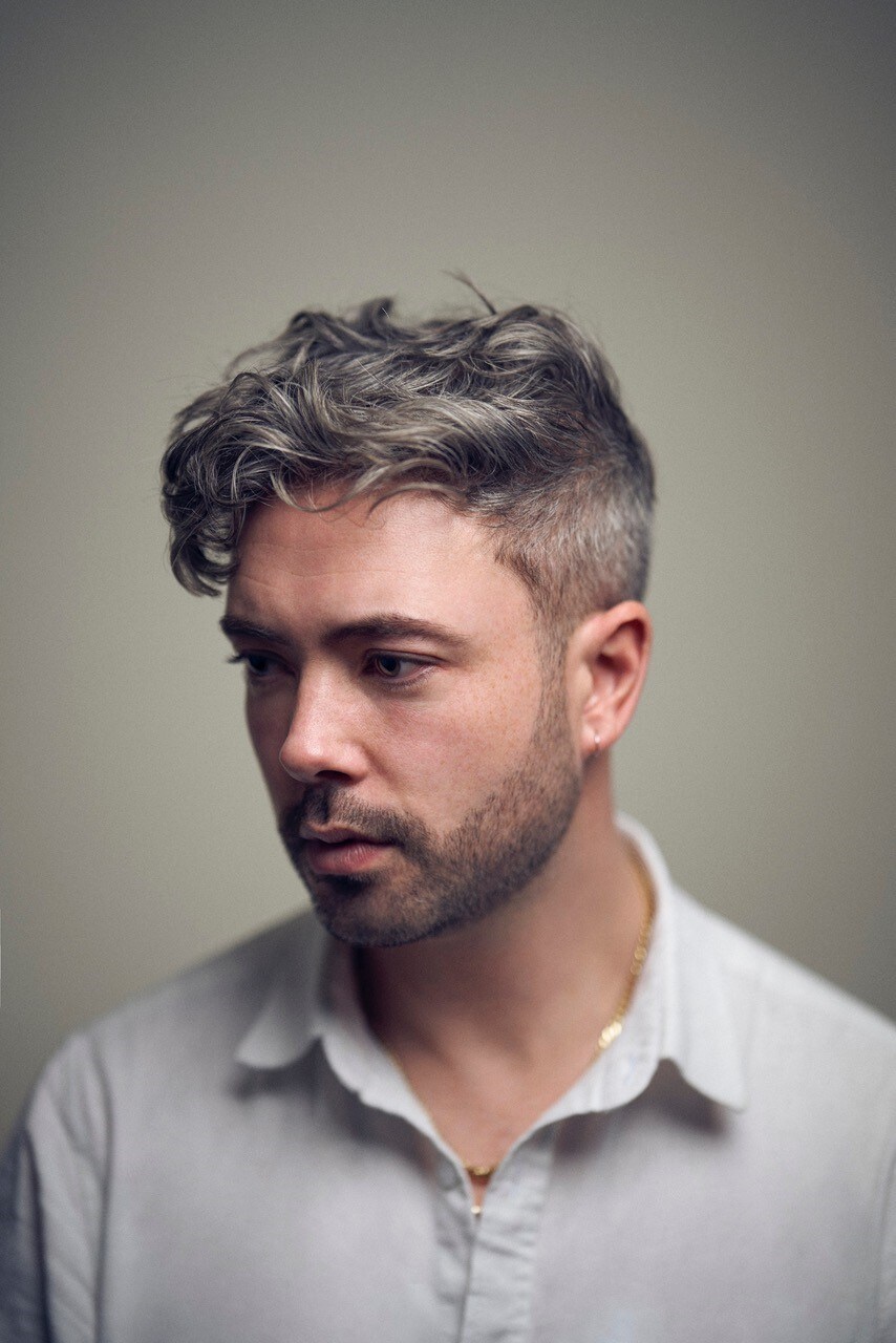 ‘Hemel, open u’: portret van een eerste allesverzengende verliefdheid ...