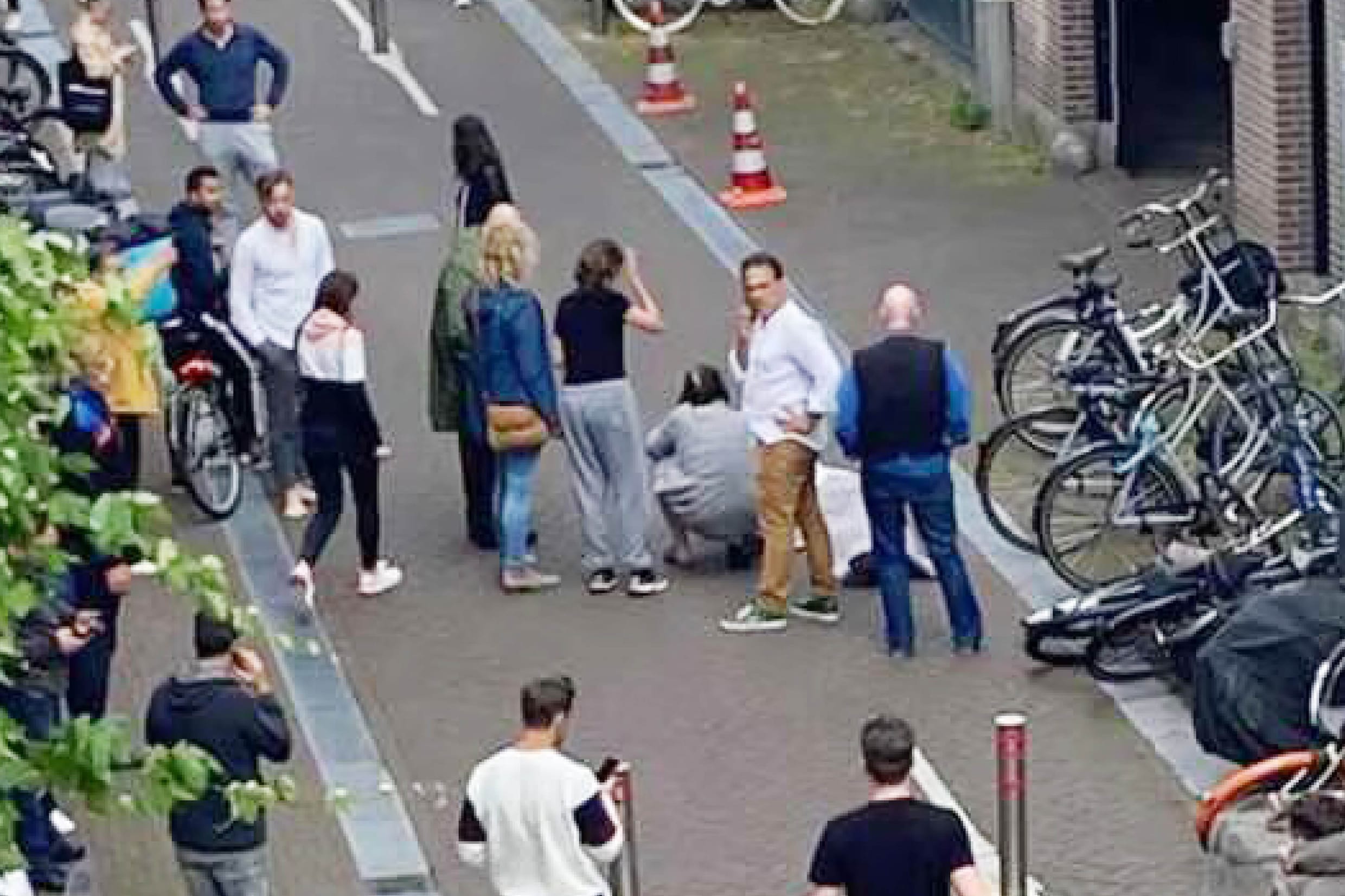 ‘Aan dokwerkers in financiële nood doen ze voorstellen die ze bijna niet kunnen weigeren: 150. ...