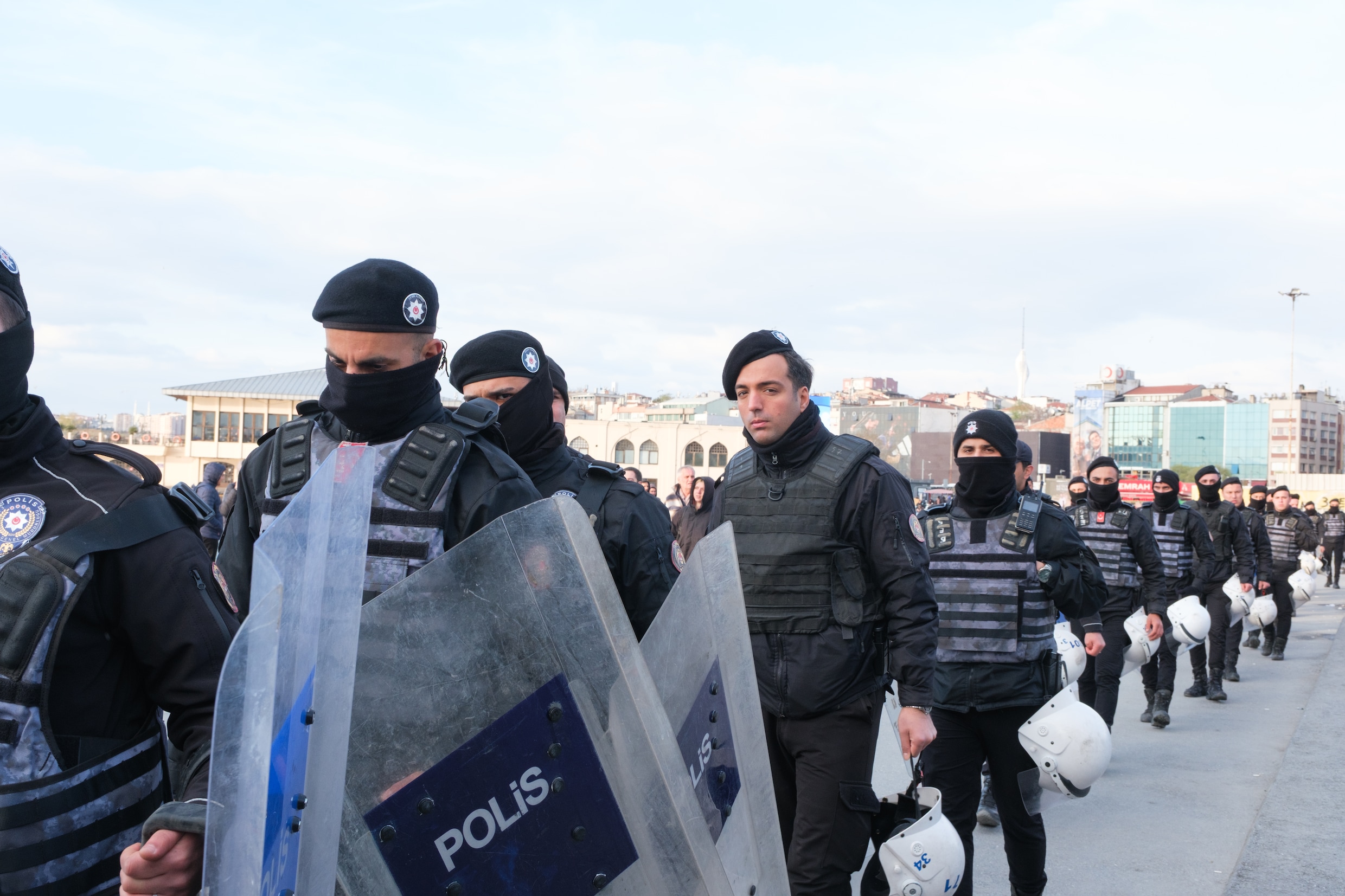 Esila Ayik, de Gentse studente die 37 dagen vastzat in Turkije: ‘Om het even wie kan er zonder ...