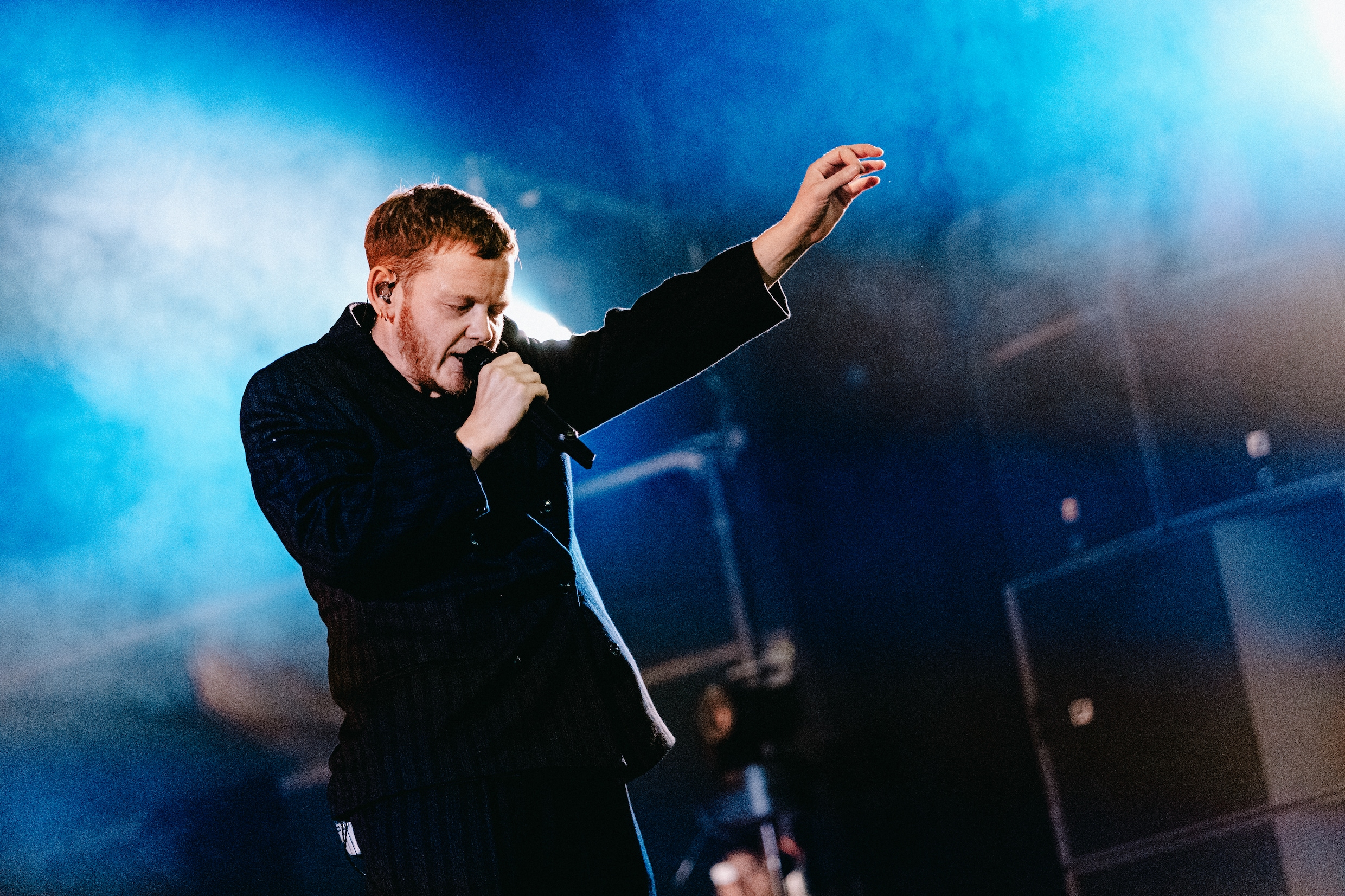 Kae Tempest over transitie en heling: ‘We proberen gewoon in leven te ...