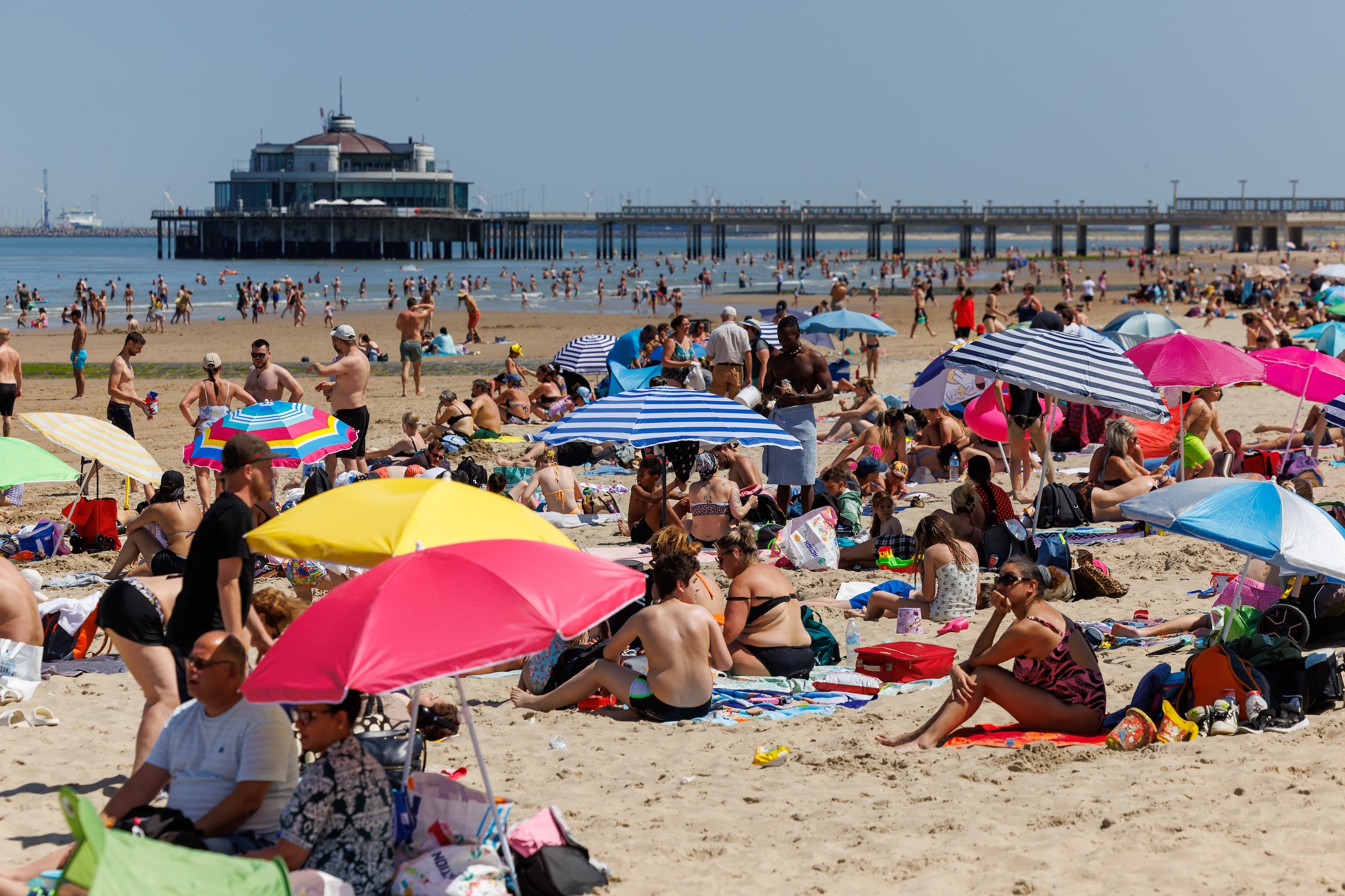 Dinsdag en woensdag code oranje voor hitte, NMBS schrapt twintigtal ...