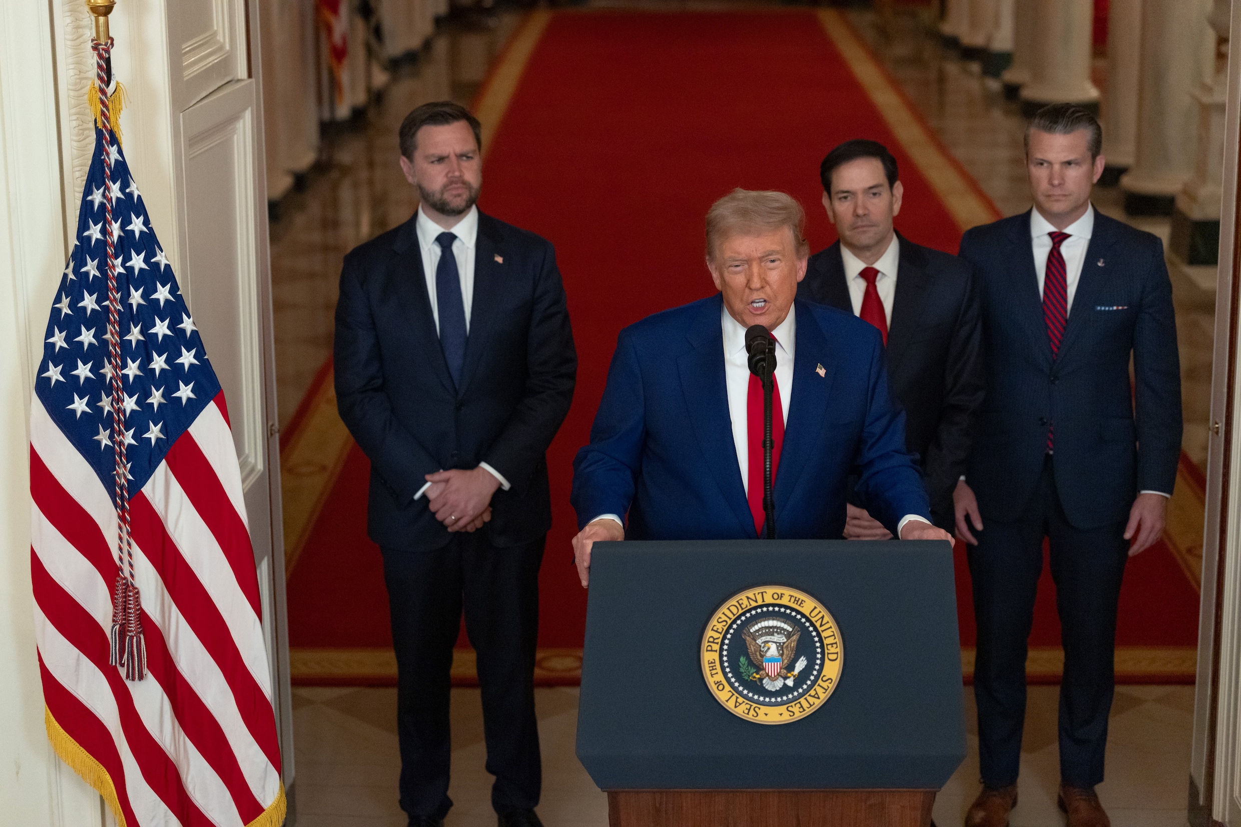 ‘Trump mag - vrij terecht - een pluim op zijn hoed steken’: over het ...