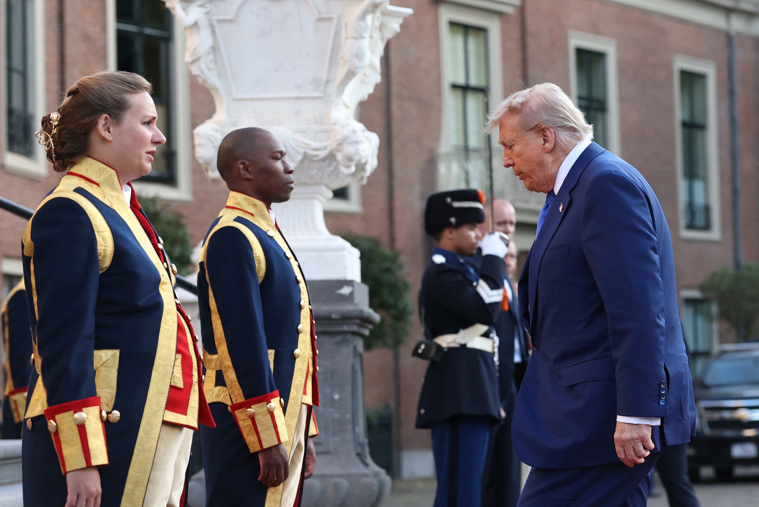 Live - Donald Trump over Spaans verzet tijdens NAVO-top: ‘We gaan ze ...