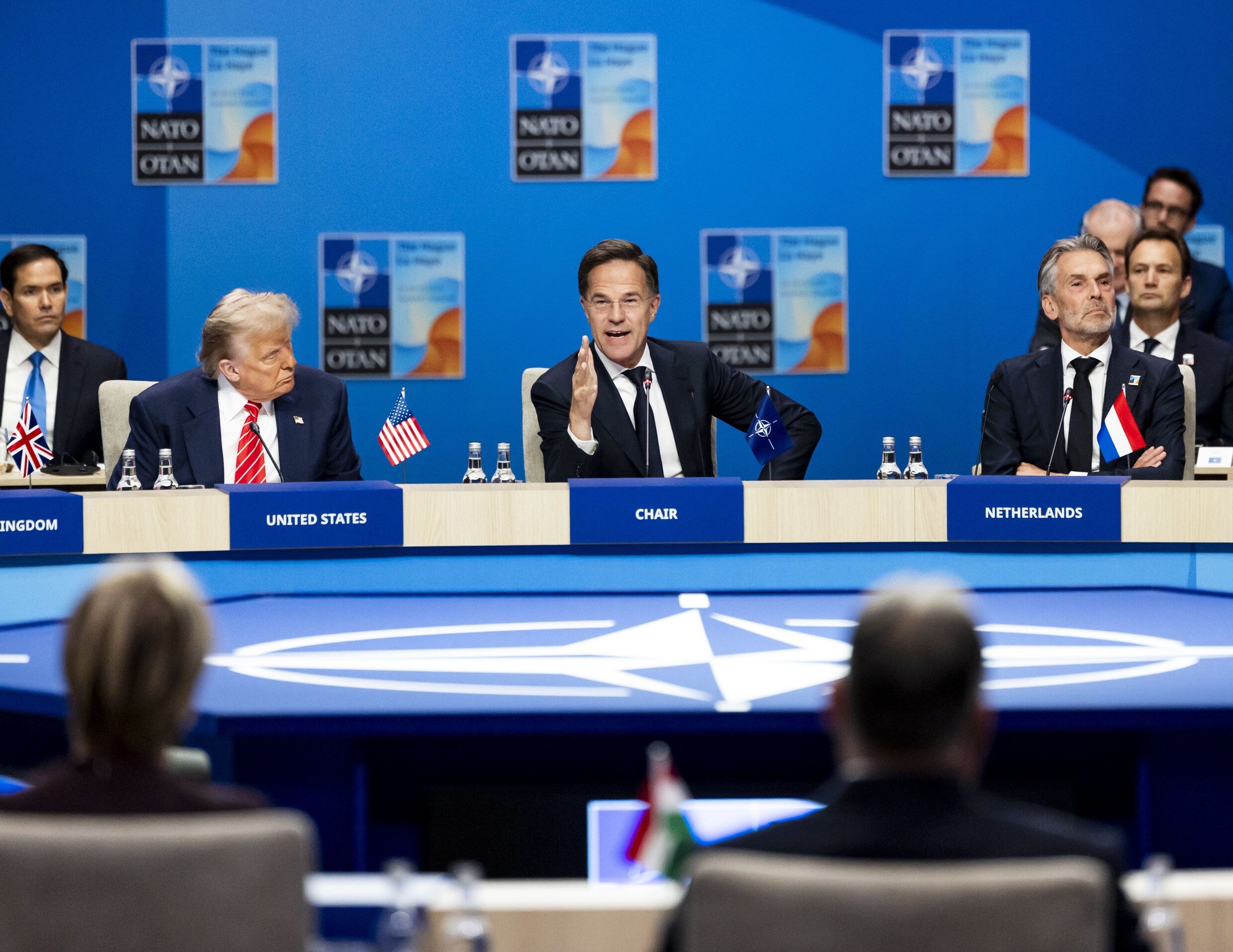 Live - Donald Trump over Spaans verzet tijdens NAVO-top: ‘We gaan ze ...