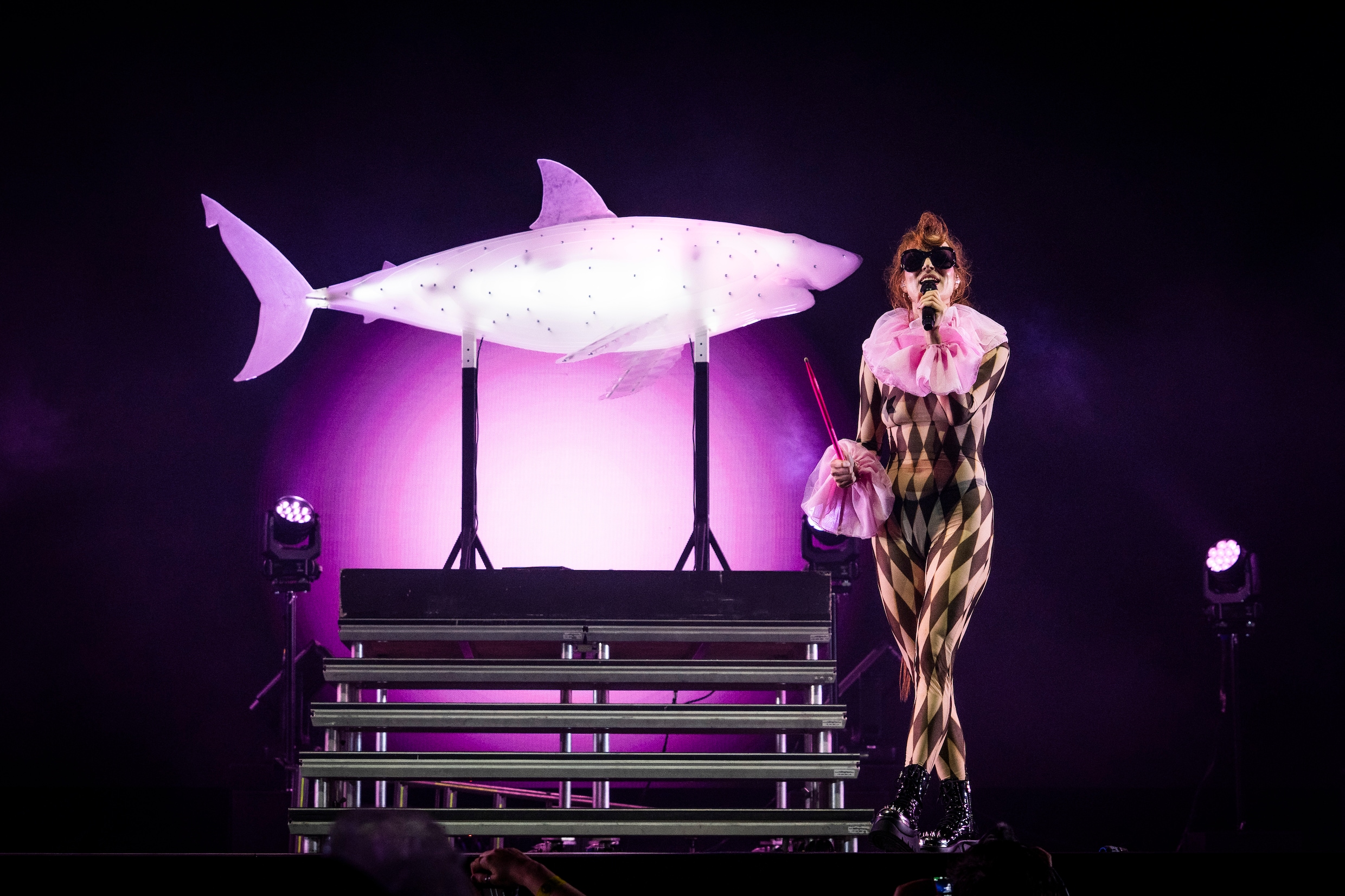 Merol op Rock Werchter: Een sekteleidster met een miljoen nieuwe ...