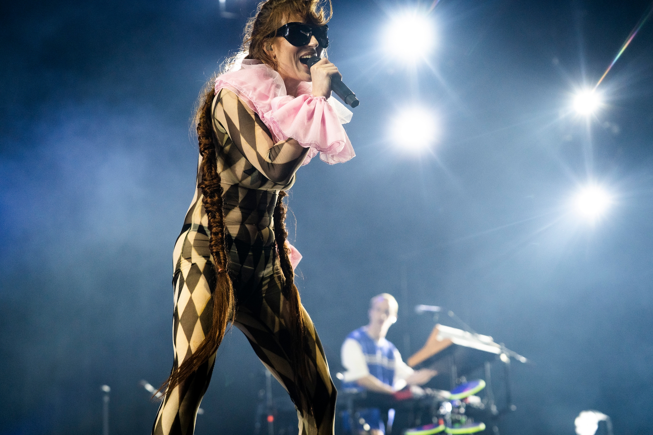 Merol op Rock Werchter: Een sekteleidster met een miljoen nieuwe ...