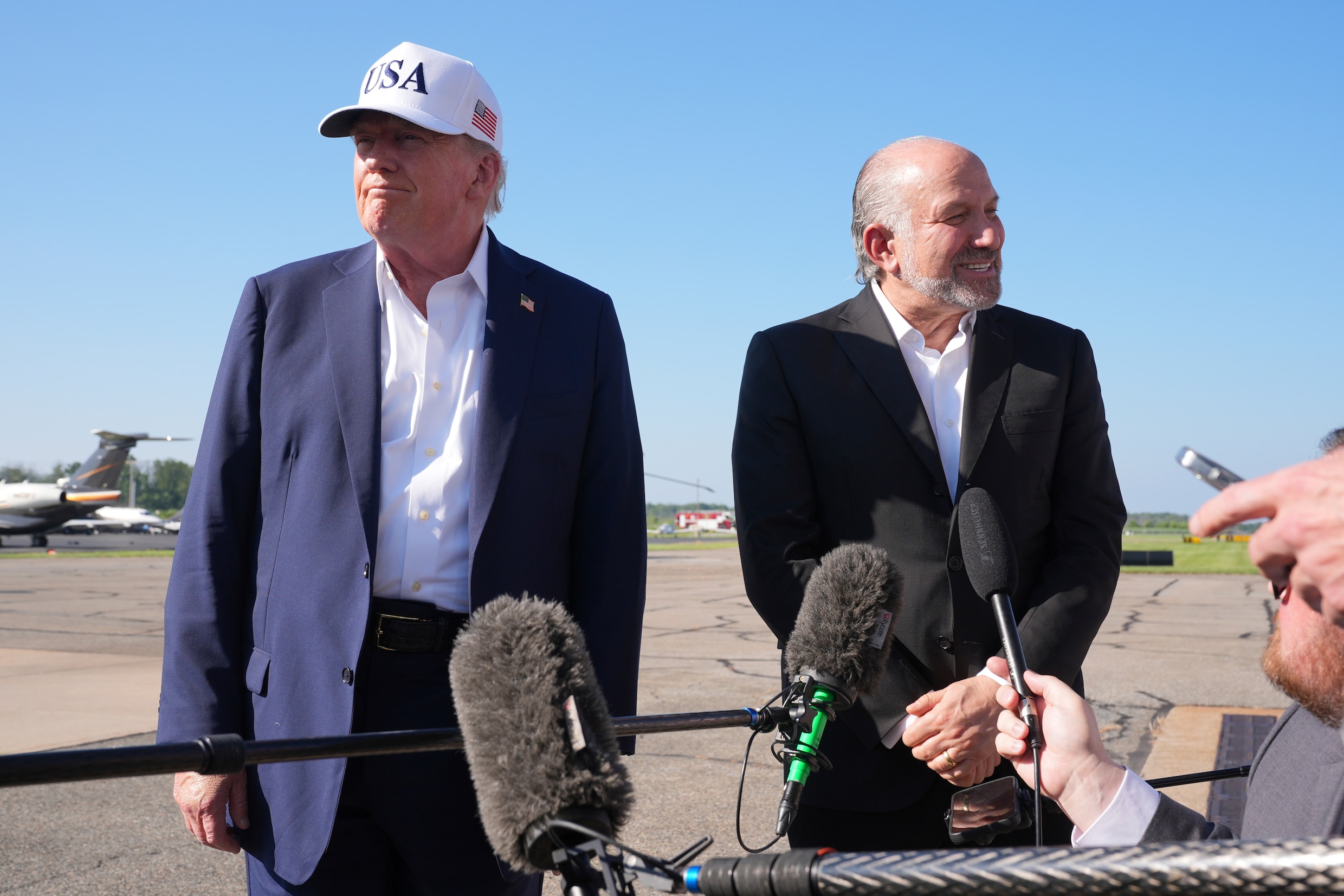 Live - Trump schrapt financiering voor hogesnelheidstrein tussen Los ...