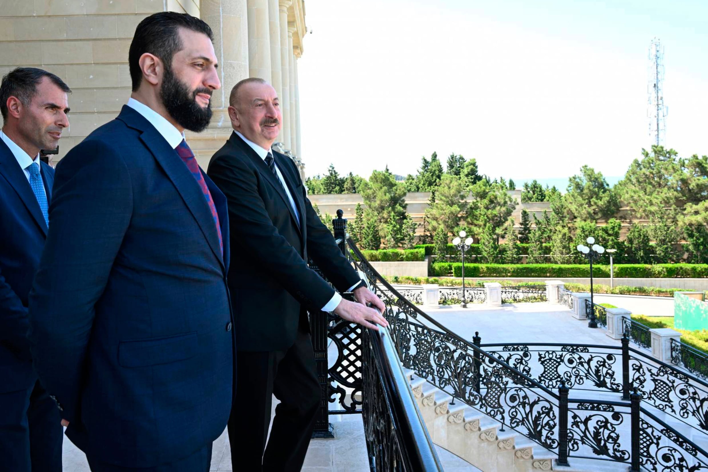 Live - Midden-Oosten. Syrische regering zegt dat gevechten in zuiden ...