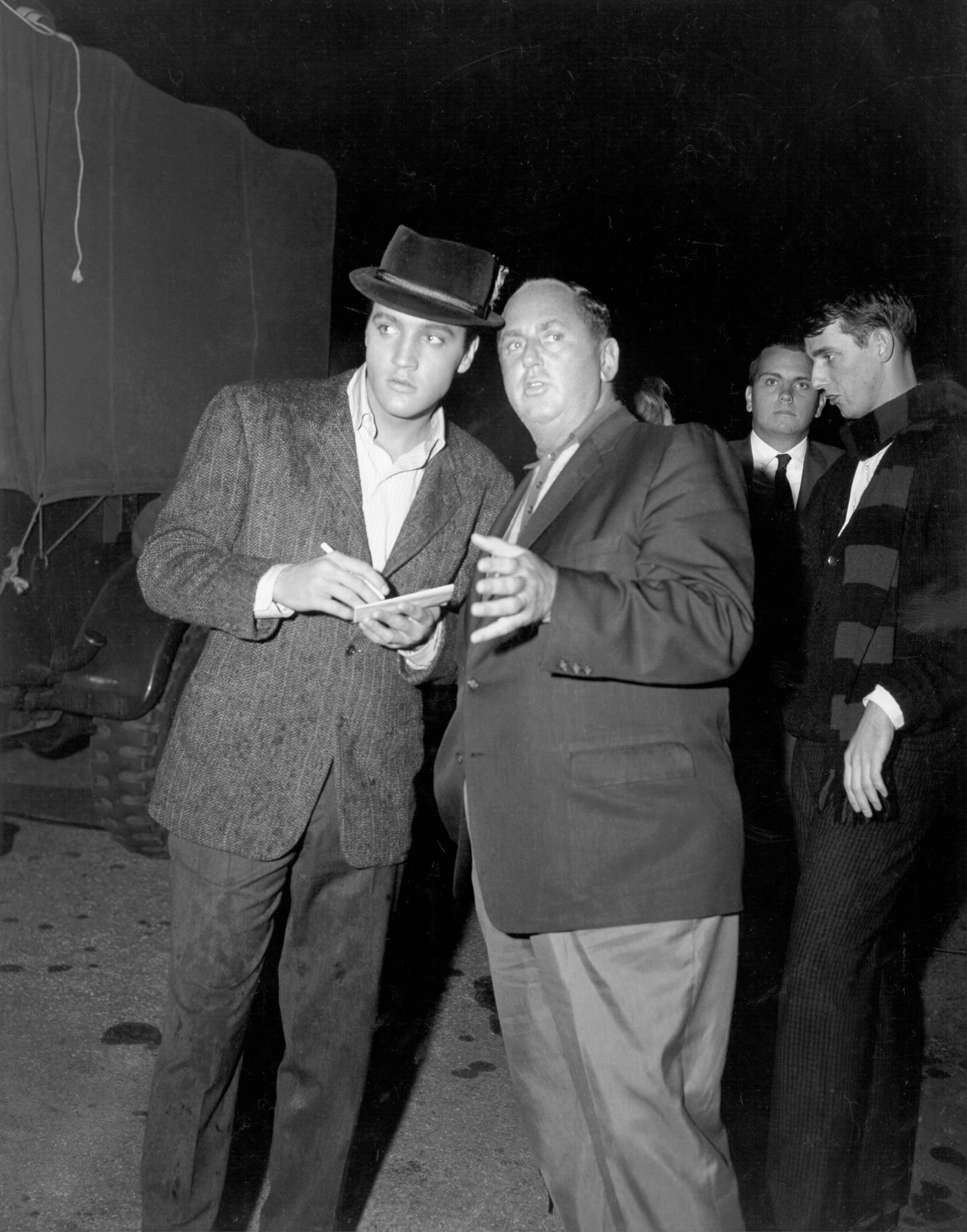 Vijf Colonel Parker-mythes ontkracht: een andere kijk op de manager van ...