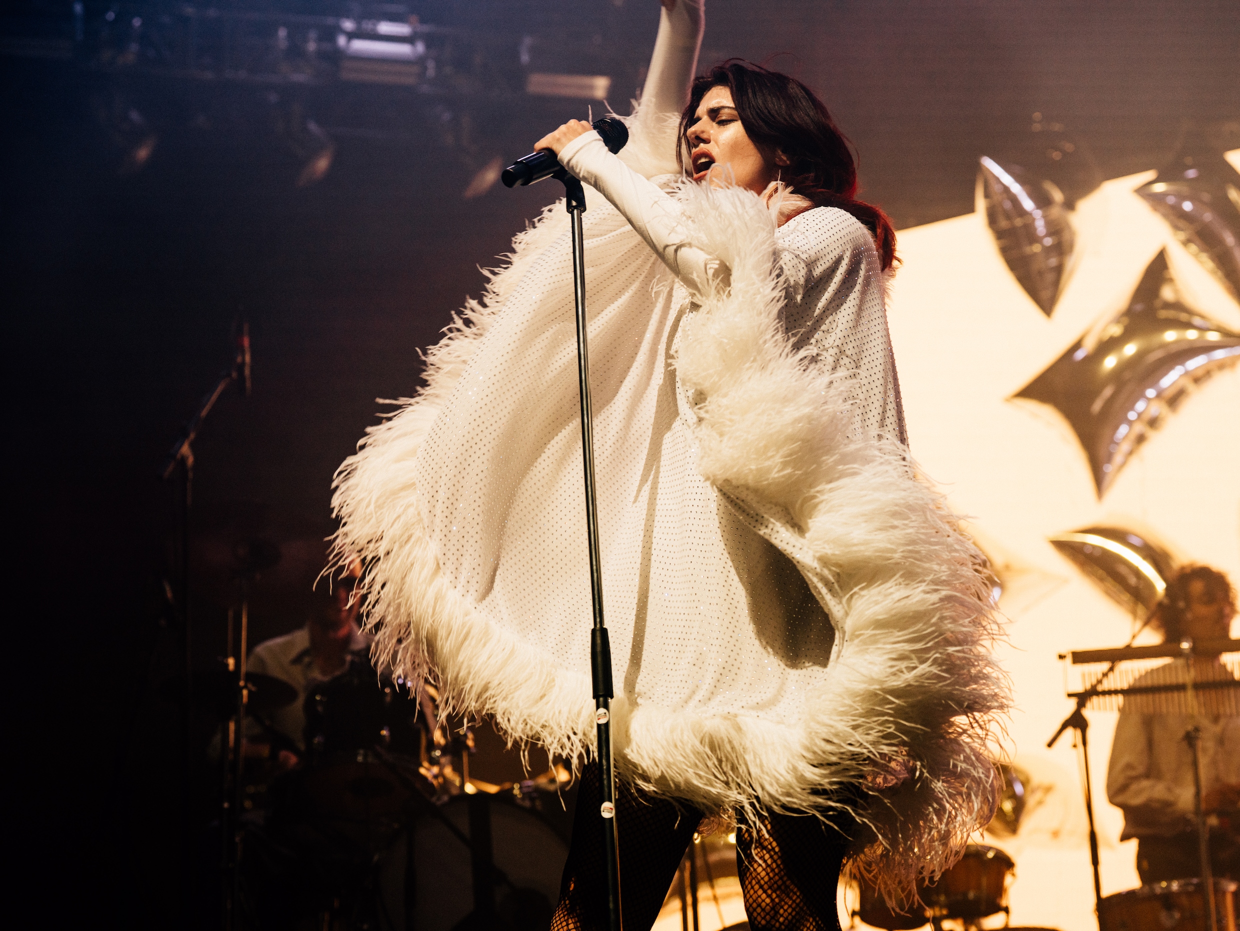 Sylvie Kreusch creëerde op Pukkelpop een portaal naar Ergens Anders ★★★★☆ | De Morgen