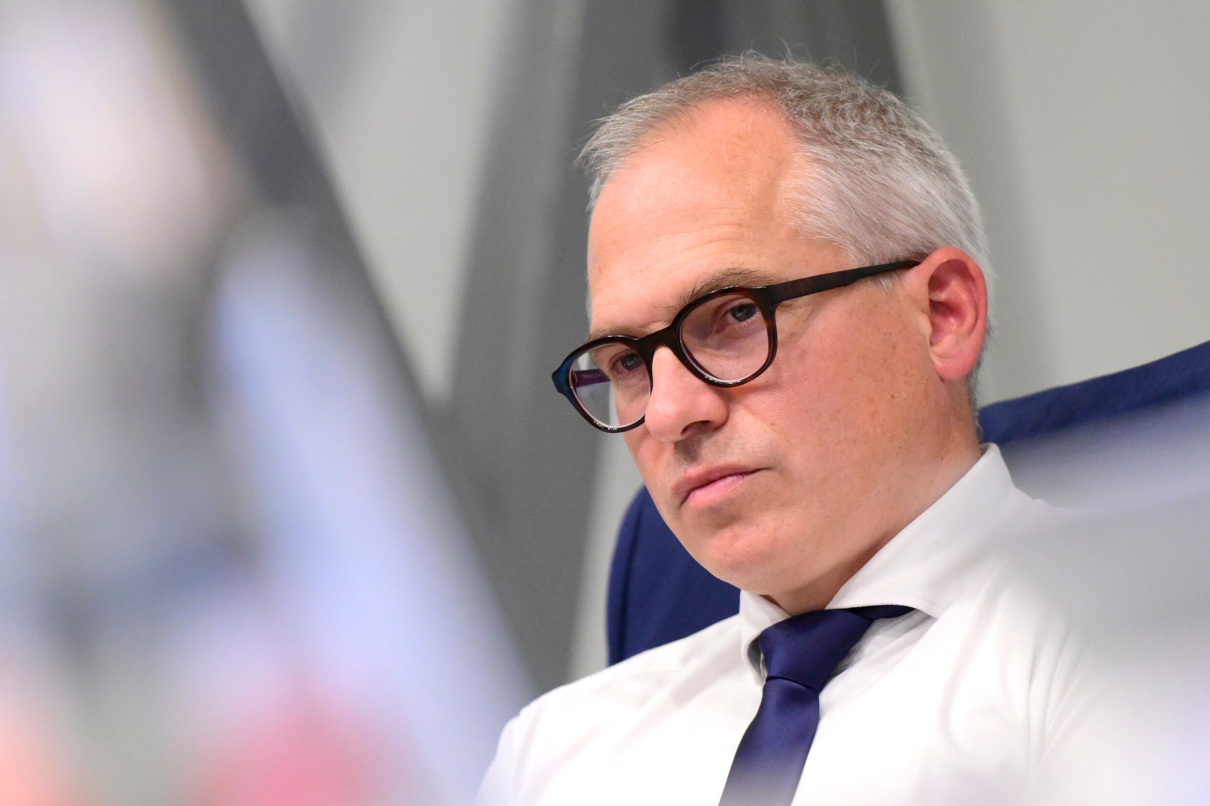 Vlaamse regering opnieuw samen over begroting: frigobon verdwijnt ...