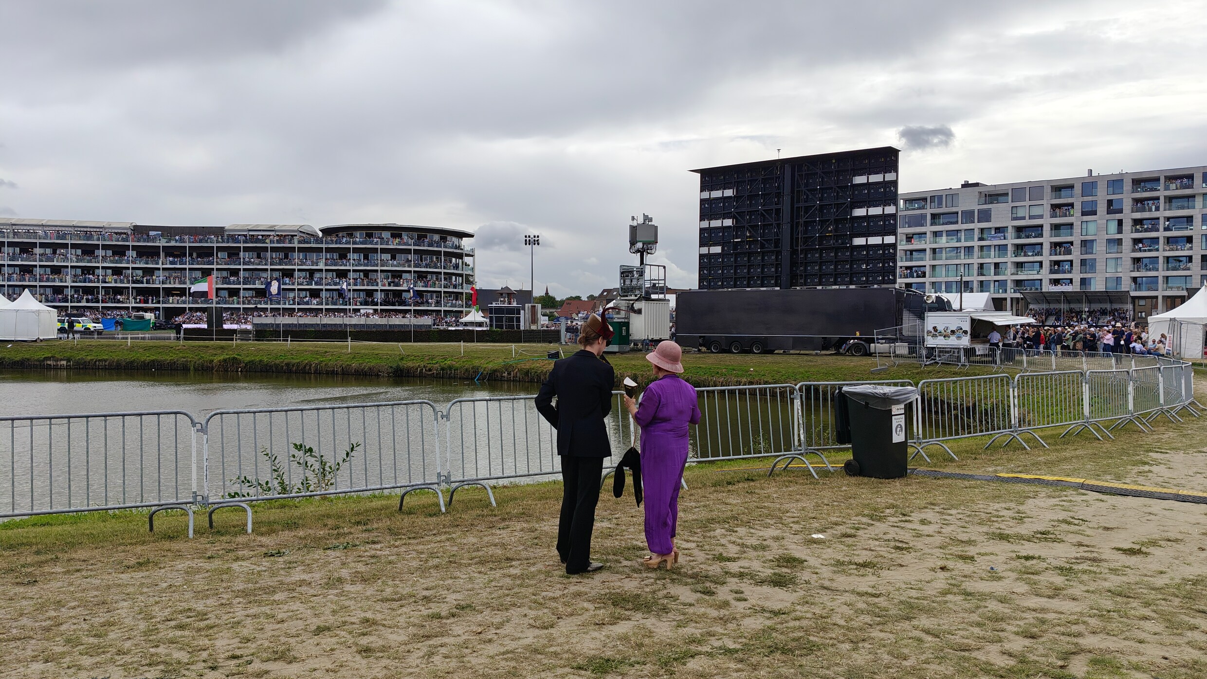 Van Laurenz tot Laurent: wat ik leerde tijdens mijn eerste dag op Waregem Koerse | De Morgen