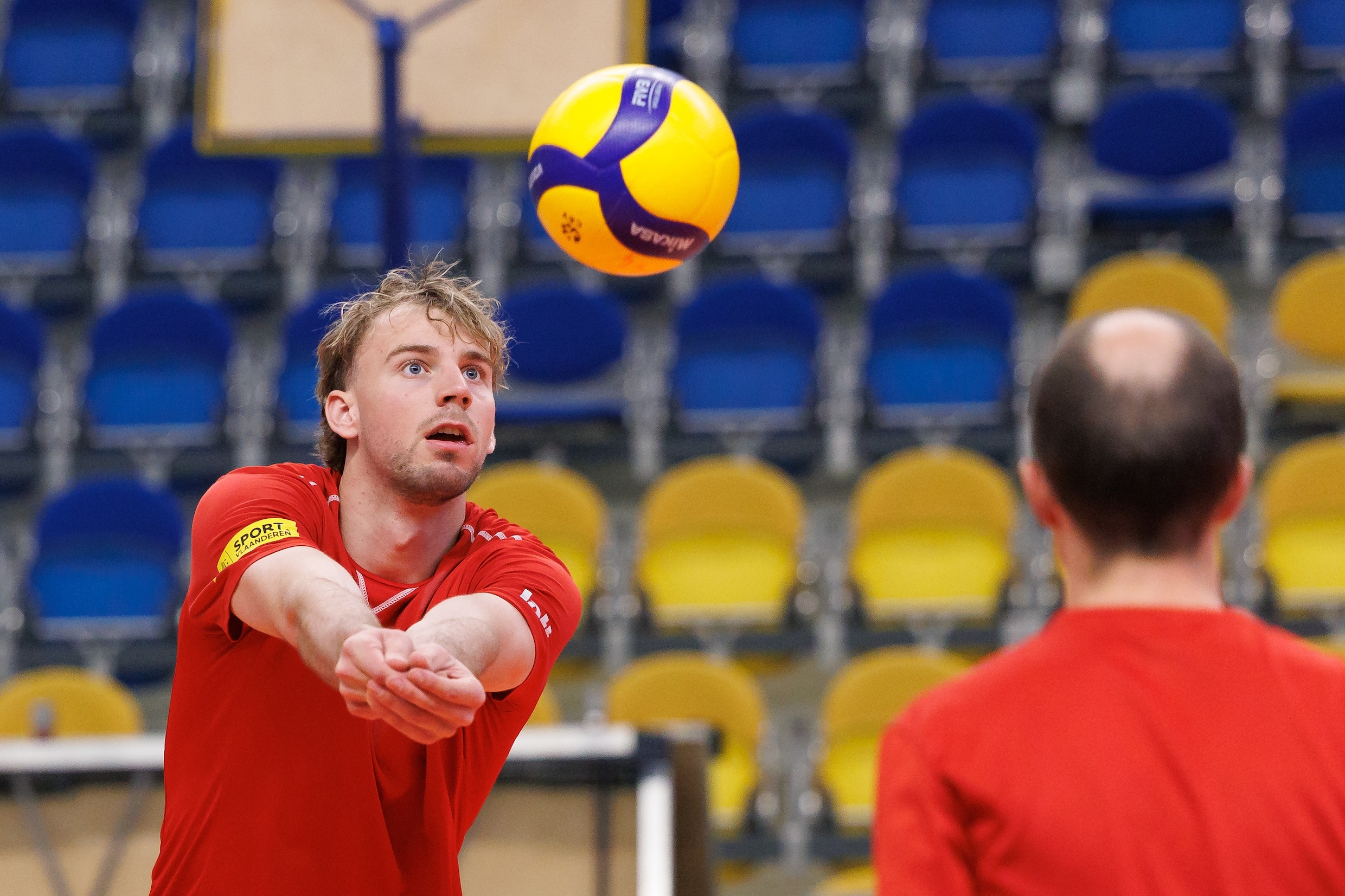 Met mix van routiniers en jong geweld beginnen Red Dragons aan WK ...