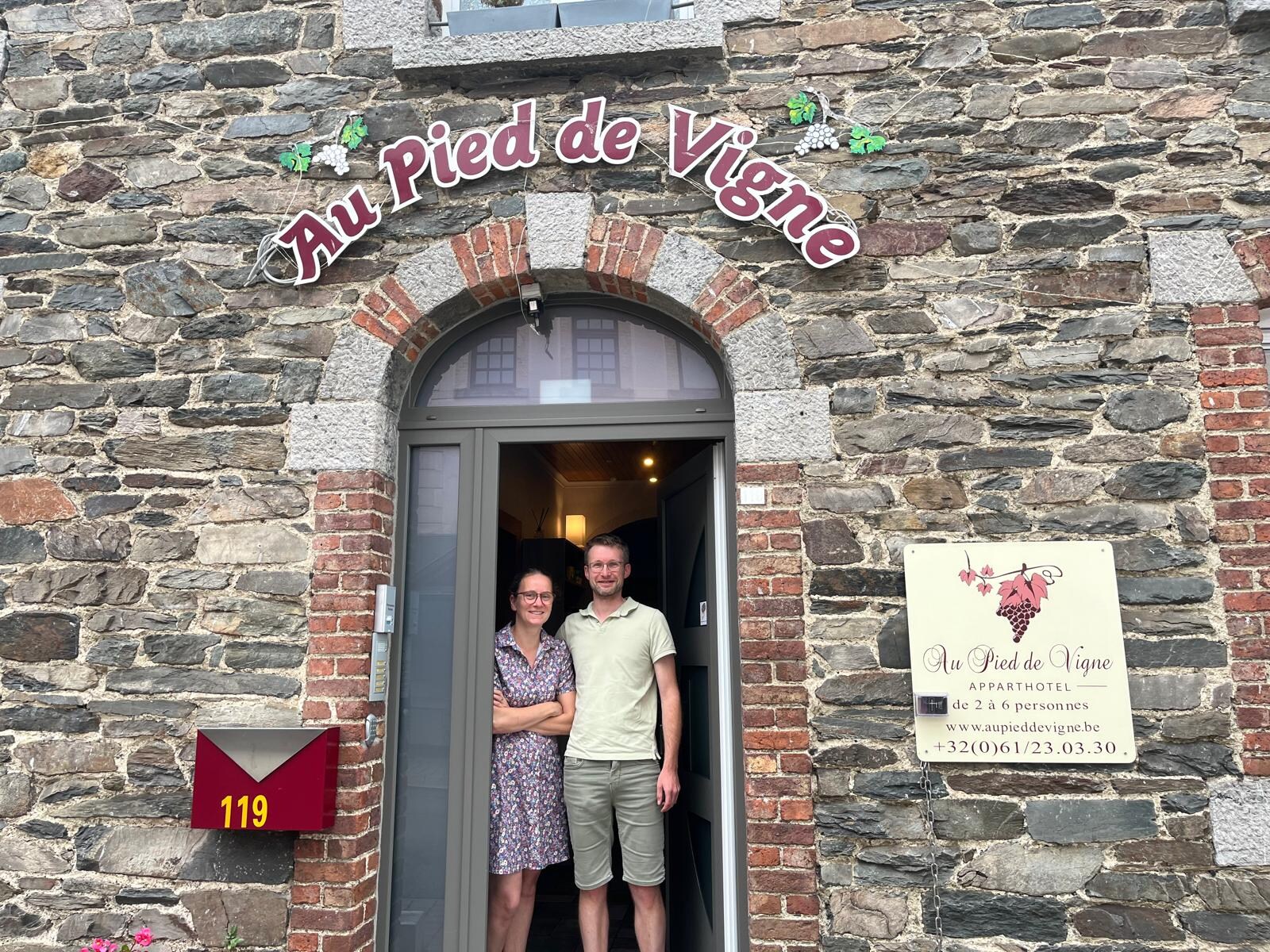 ‘We zitten hier werkelijk goed’: steeds meer Vlamingen ruilen stad voor ...