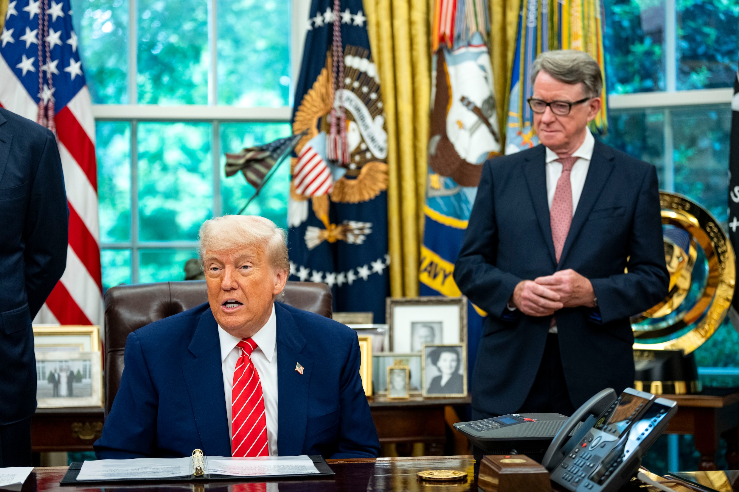 Live - Verenigde Staten. Trump wil via Hooggerechtshof alsnog ontslag ...