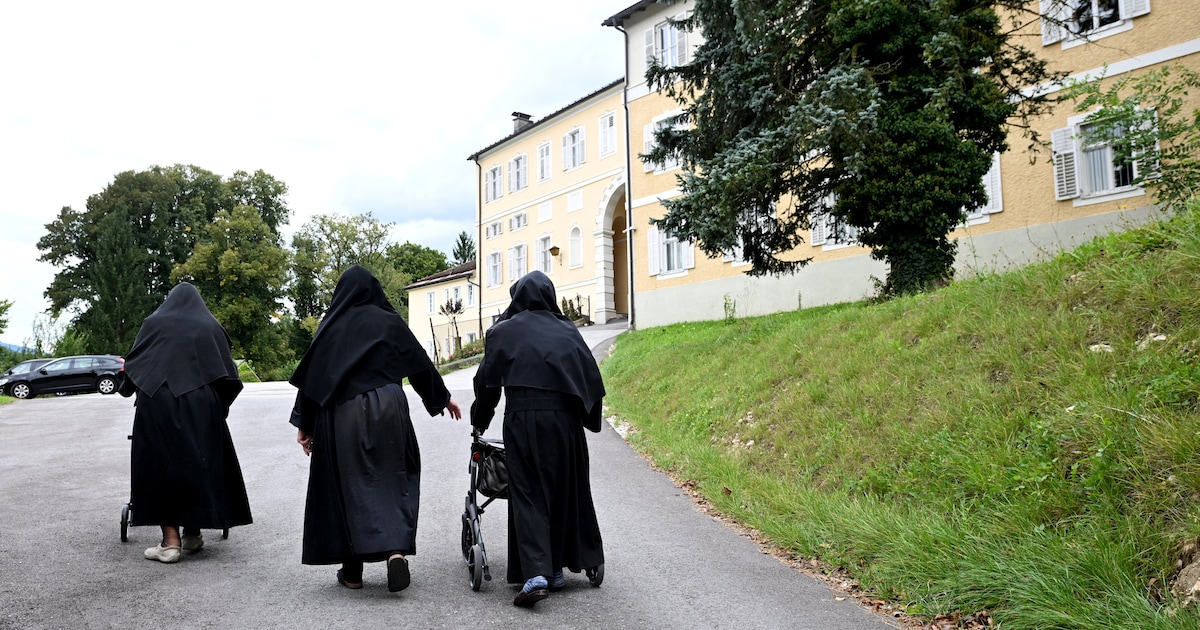Hoogbejaarde nonnen ontvluchten rusthuis en ‘kraken’ hun oude klooster ...