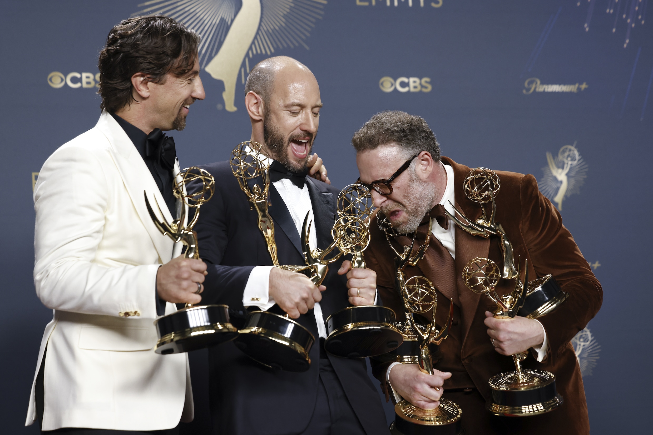 ‘Adolescence’-ster Owen Cooper (15) jongste mannelijke Emmy-winnaar ...