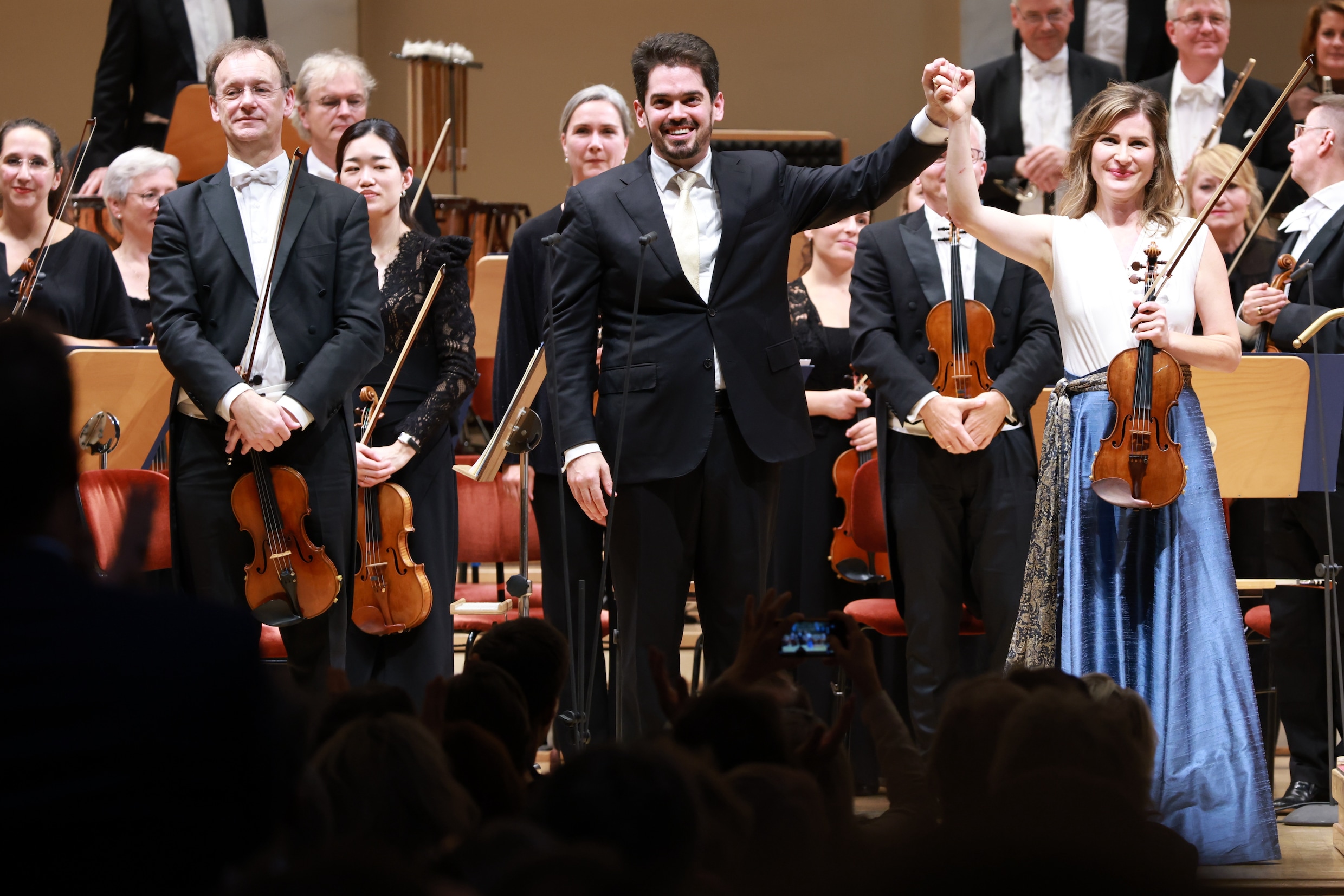 ‘Annuleren zou een superkrachtig signaal zijn’: hoe politieke druk ...