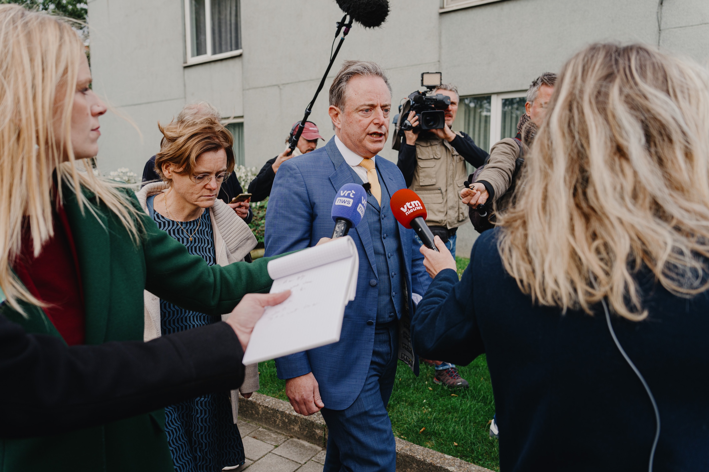 Dat het boek van Veerle Hegge ook een politieke lading zou krijgen, was ...