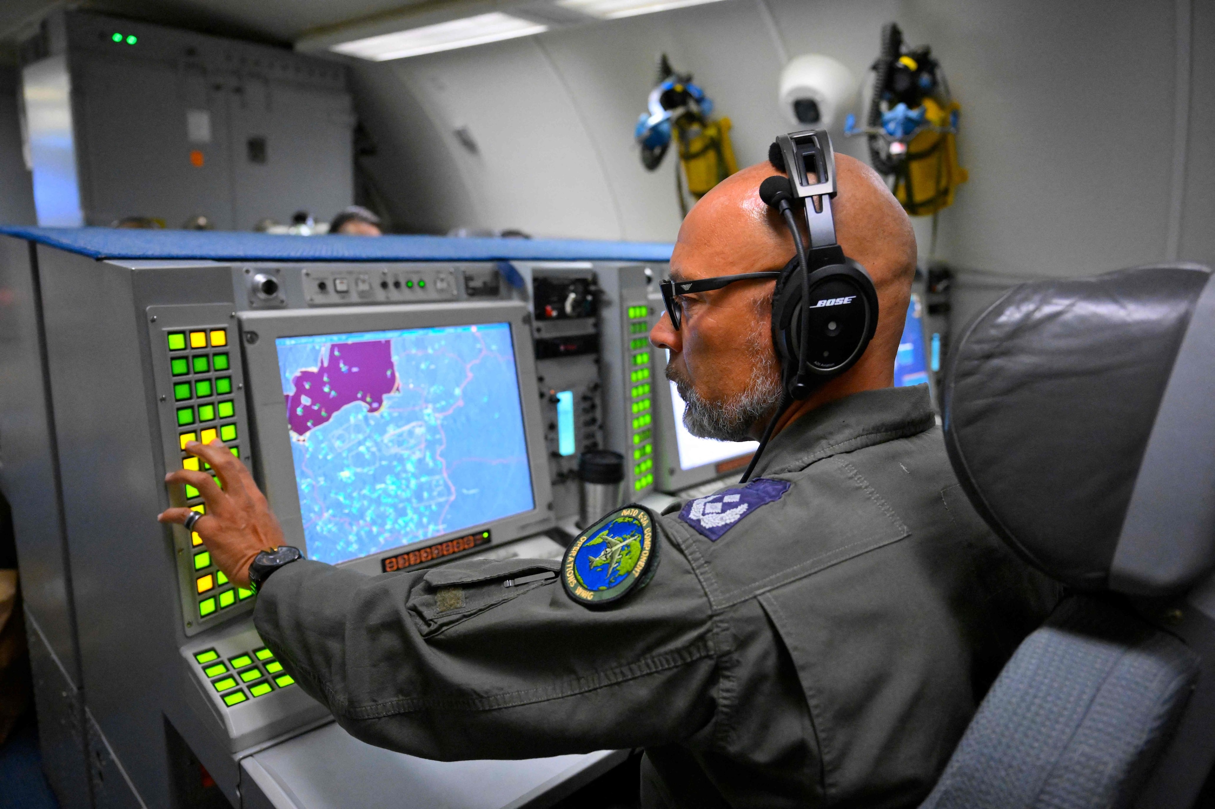 Live - Oekraïne vermoedt Hongaarse luchtruimschendingen, Hongarije ...