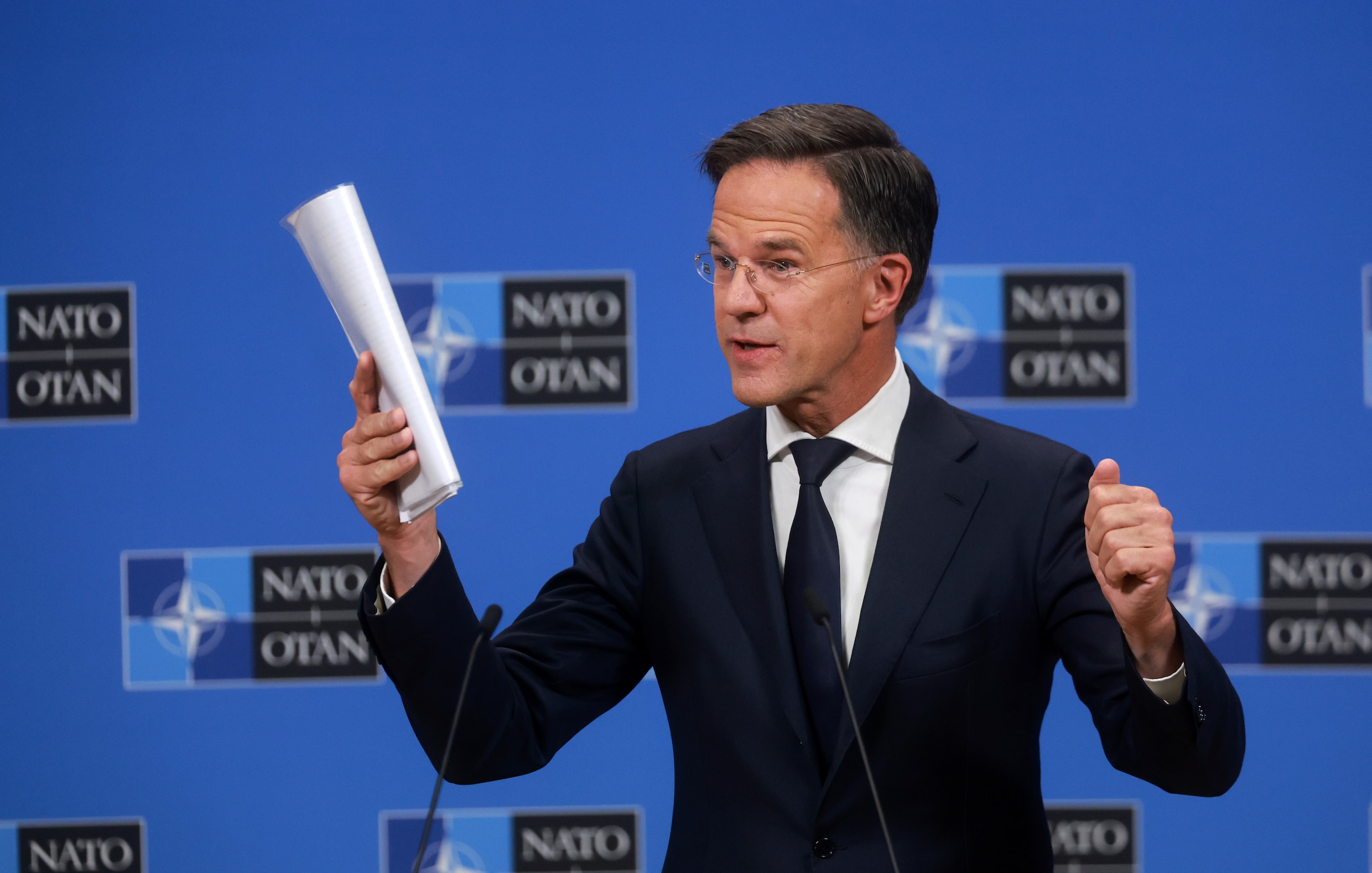 Durft de NAVO Rusland wel af te schrikken? Secretaris-generaal Mark Rutte pleit voor ‘kalme ...