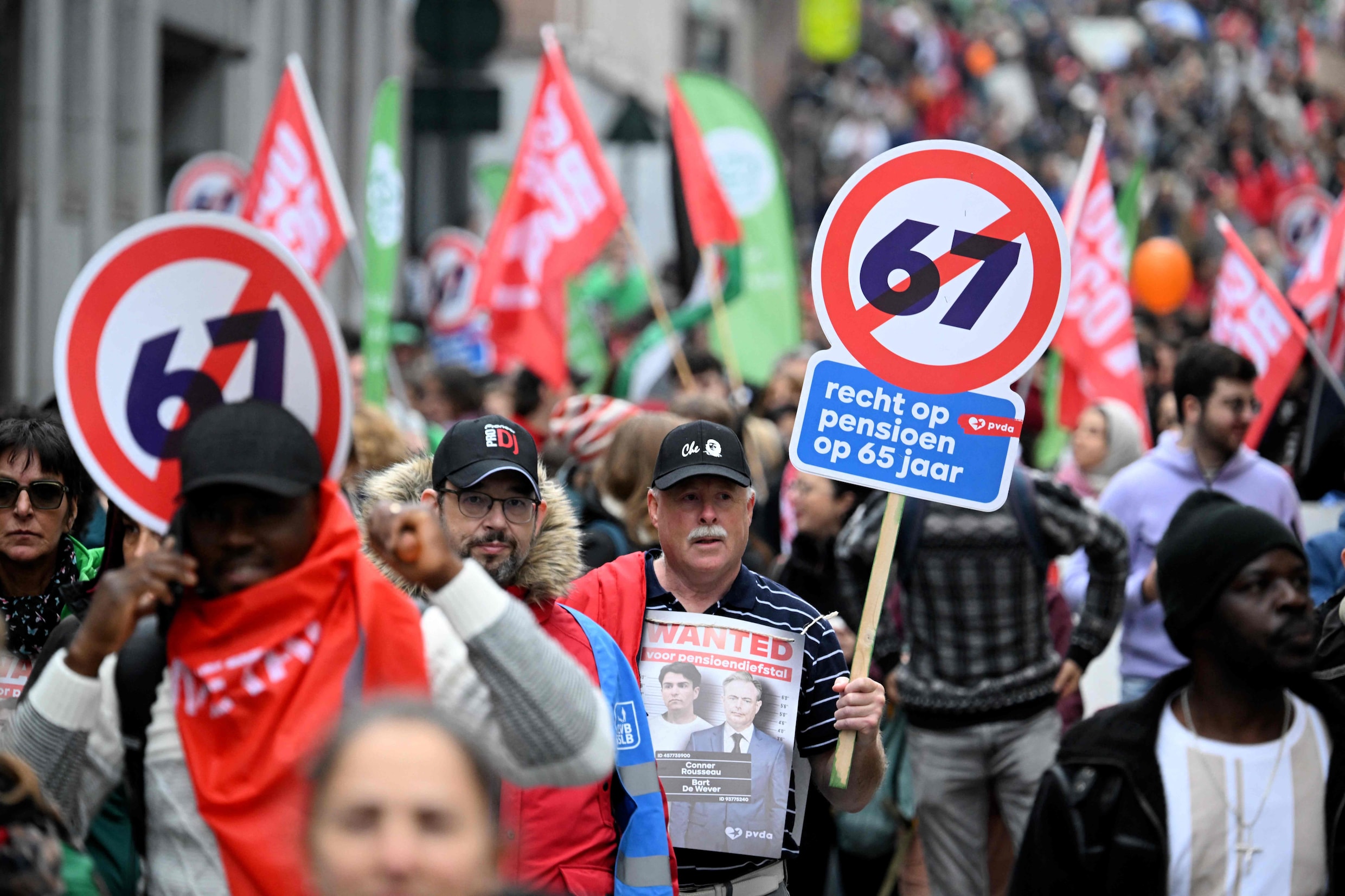 Staken: voor of tegen de toekomst van onze kinderen? | De Morgen