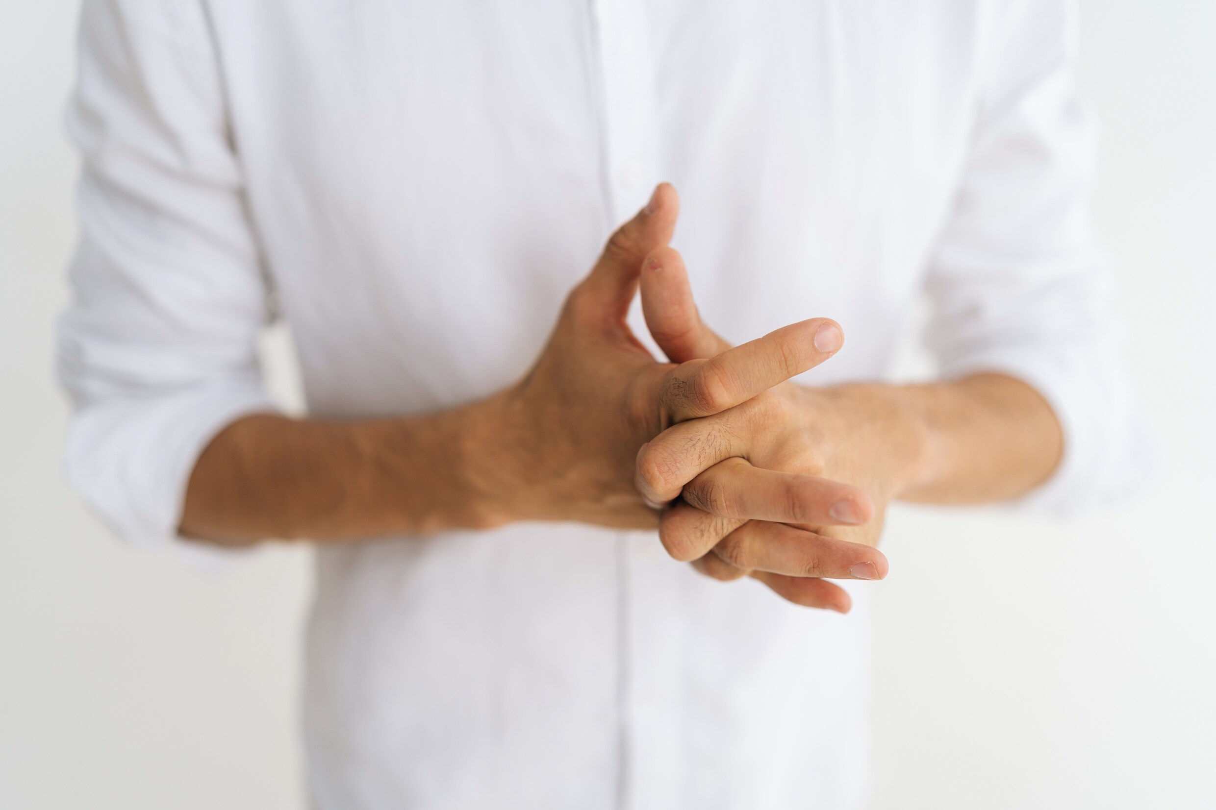 Plop, plop, plop: welke gevolgen heeft het knakken van je vingers? | De ...