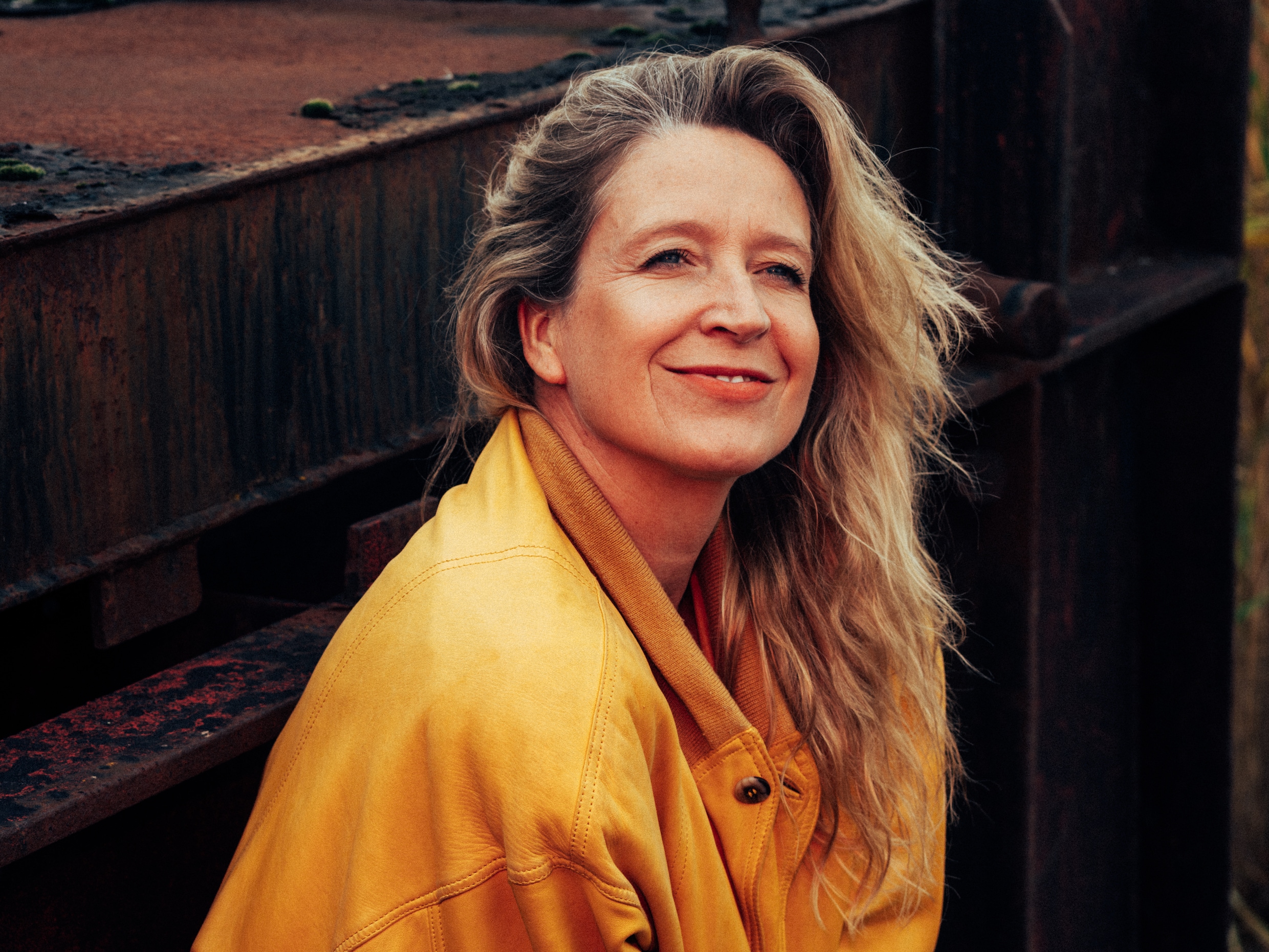 Cath Luyten schreef debuutroman over stalking en scheiding: ‘Het ...