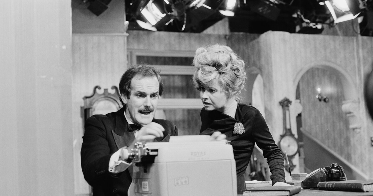 Fawlty Towers-actrice Prunella Scales (1932-2025) oogstte lof voor haar ...